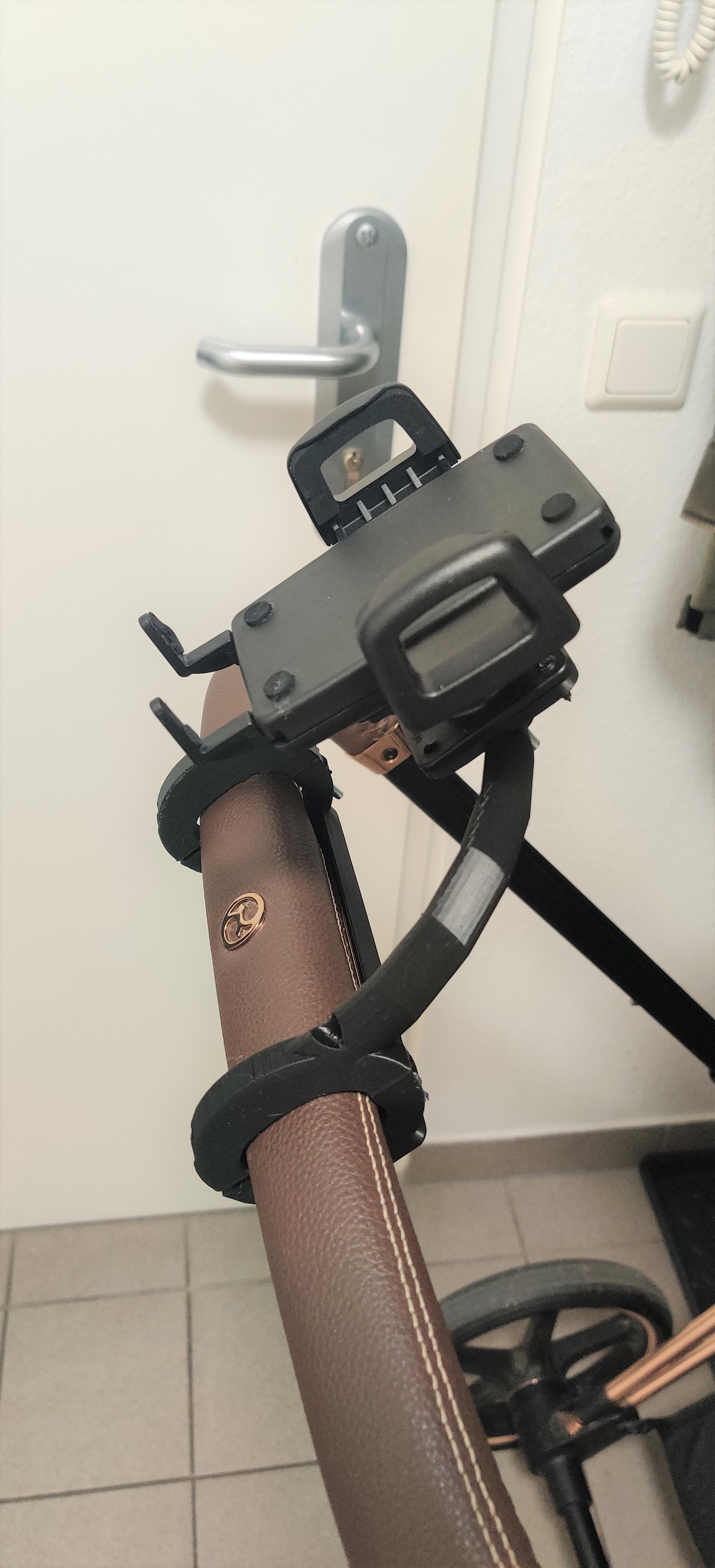 Cybex Priam 3 Stroller Phone Adapter Arm by IamFensterbredl | Download ...
