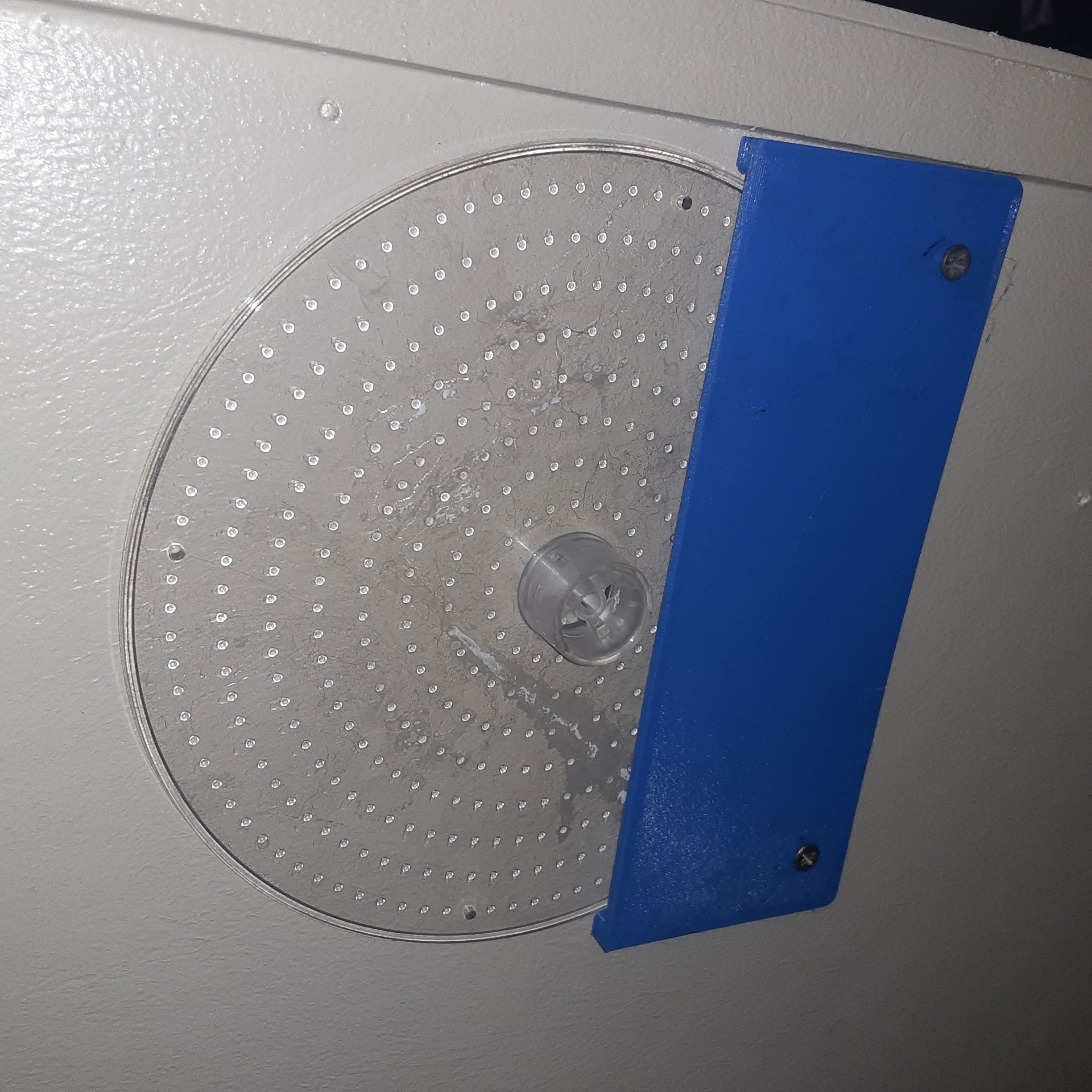 Simple Wash & Cure turntable holder by B&B TECH | Download free STL ...