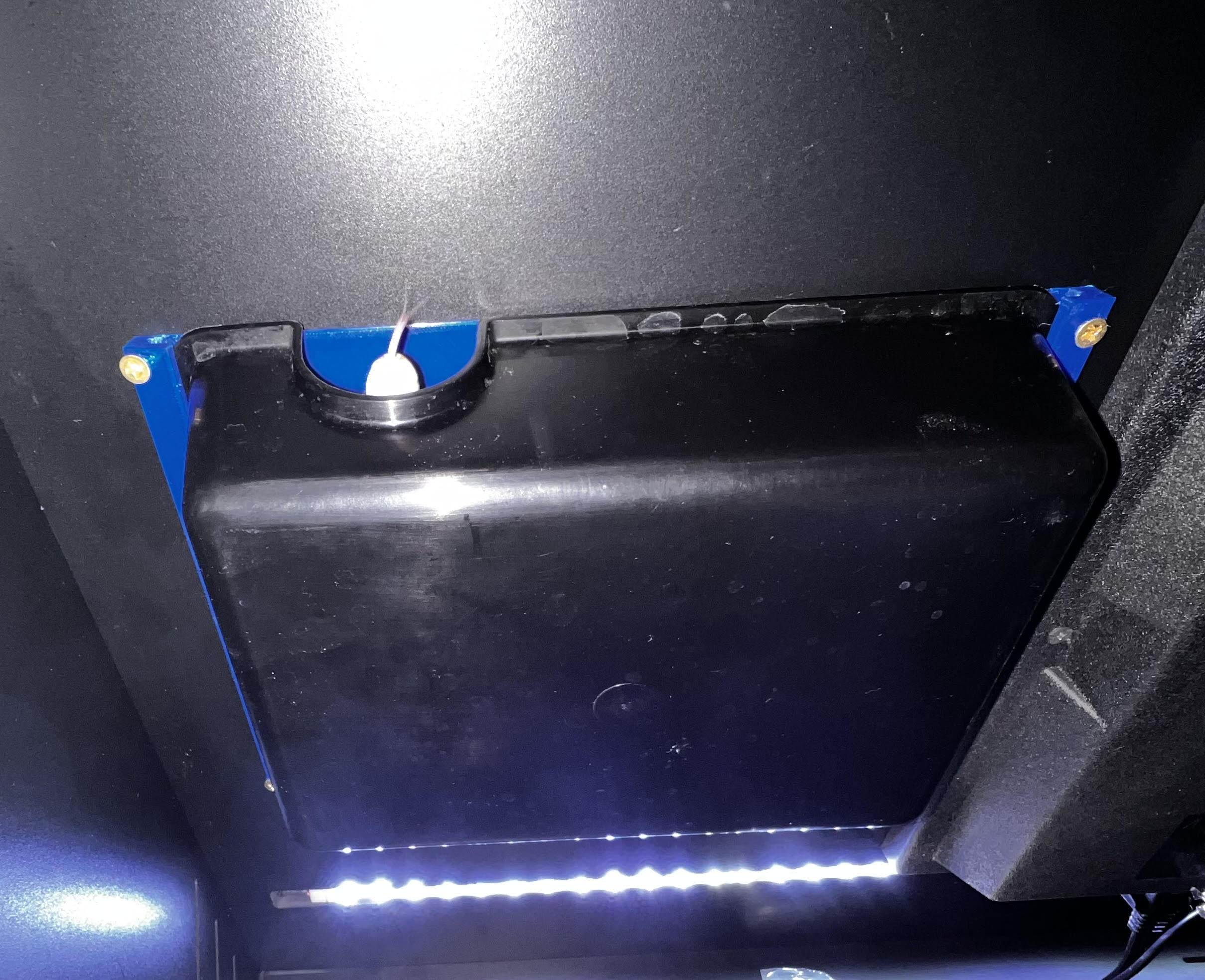 Pangea Reptile Hide Hanger - Medium by Matthew C | Download free STL ...
