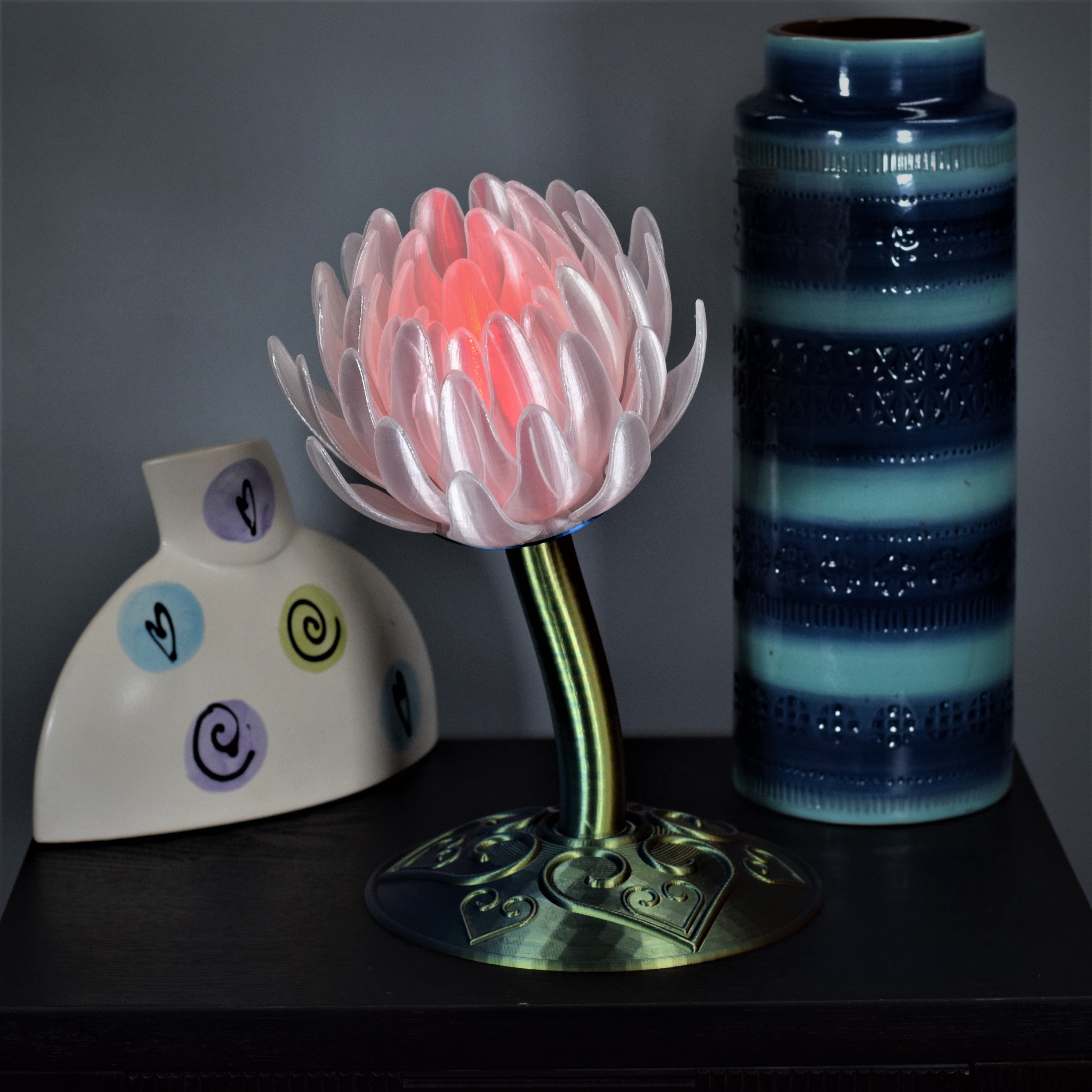 Lotus Lamp by ChrisTheViolaNerd | Download free STL model | Printables.com
