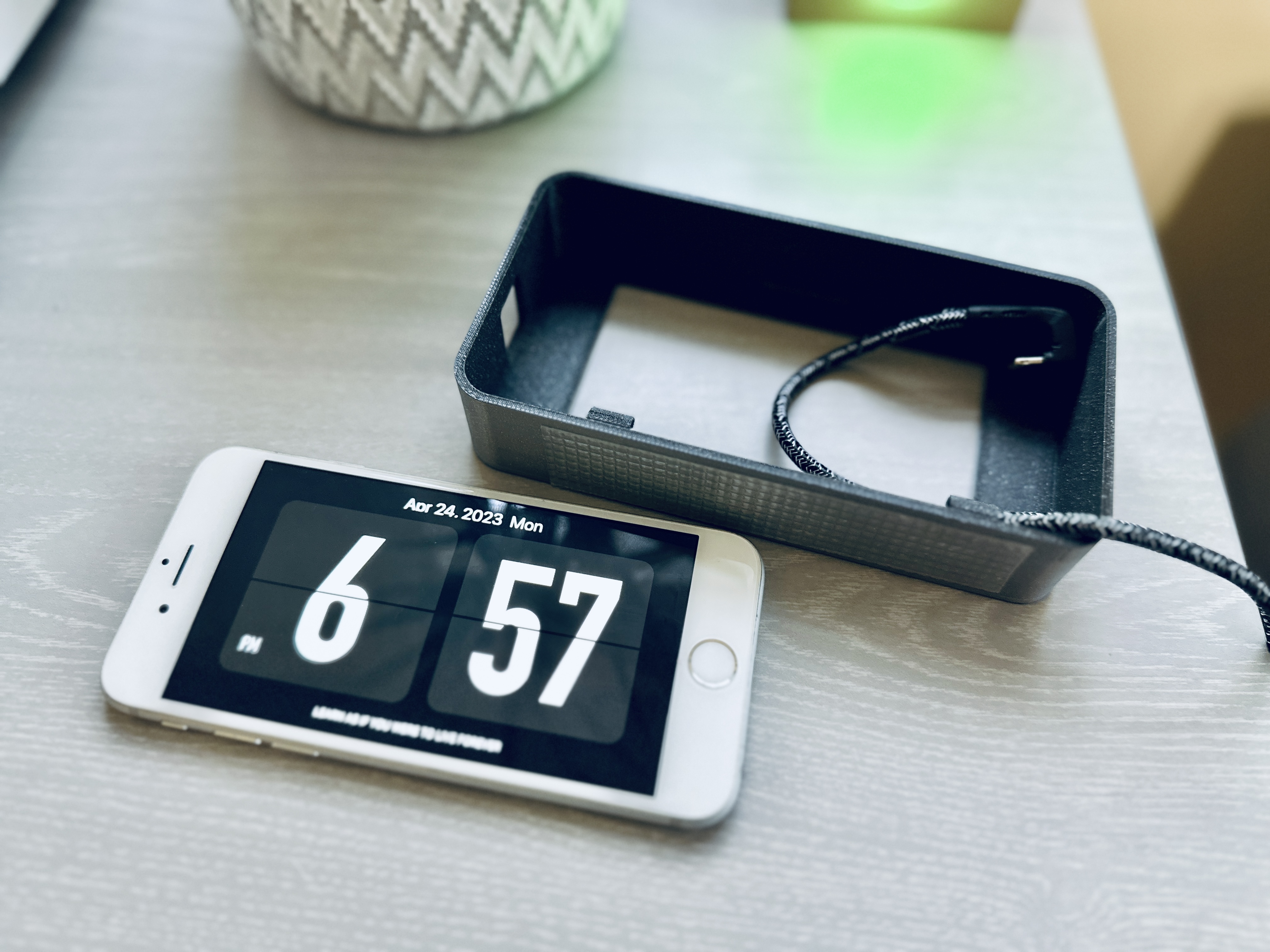 Digital flip clock for desk - iphone 6 by mithundotdas | Download free ...