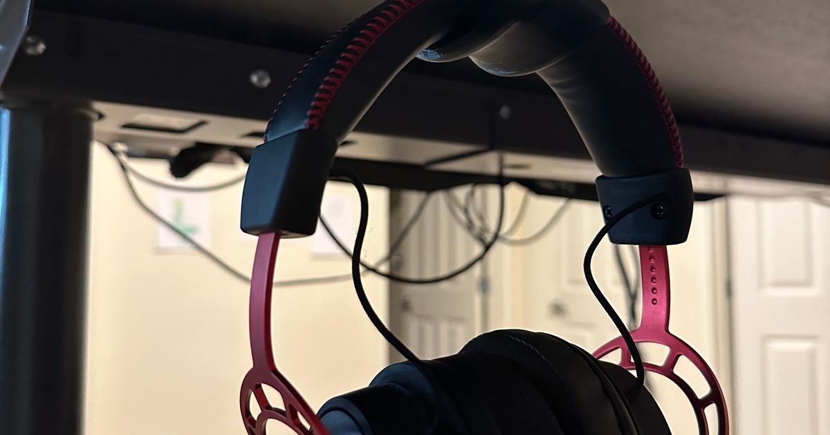 IDÅSEN Table Hanging Headset Holder by LyricPants | Download free STL ...
