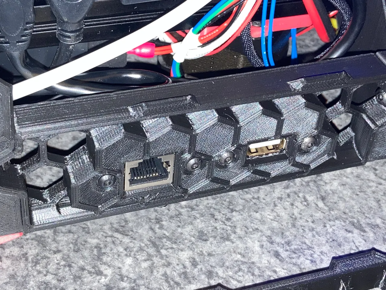 VORON V0.2 Rear Skirt with USB and LAN Port by smuk3d | Download free ...