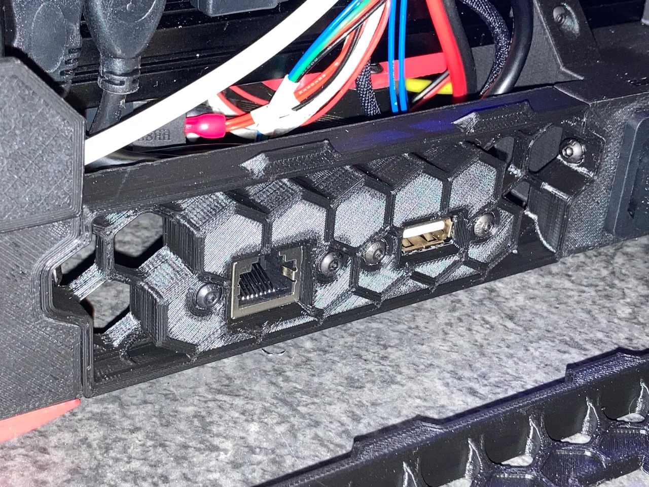 VORON V0.2 Rear Skirt with USB and LAN Port by smuk3d | Download free ...