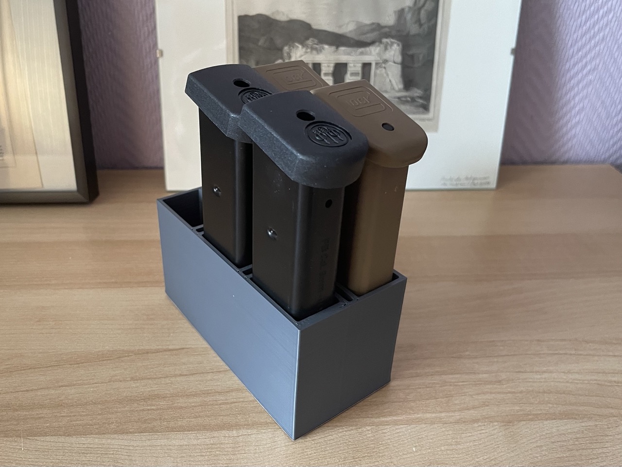 Glock & Beretta Magazine Holder by primo | Download free STL model ...