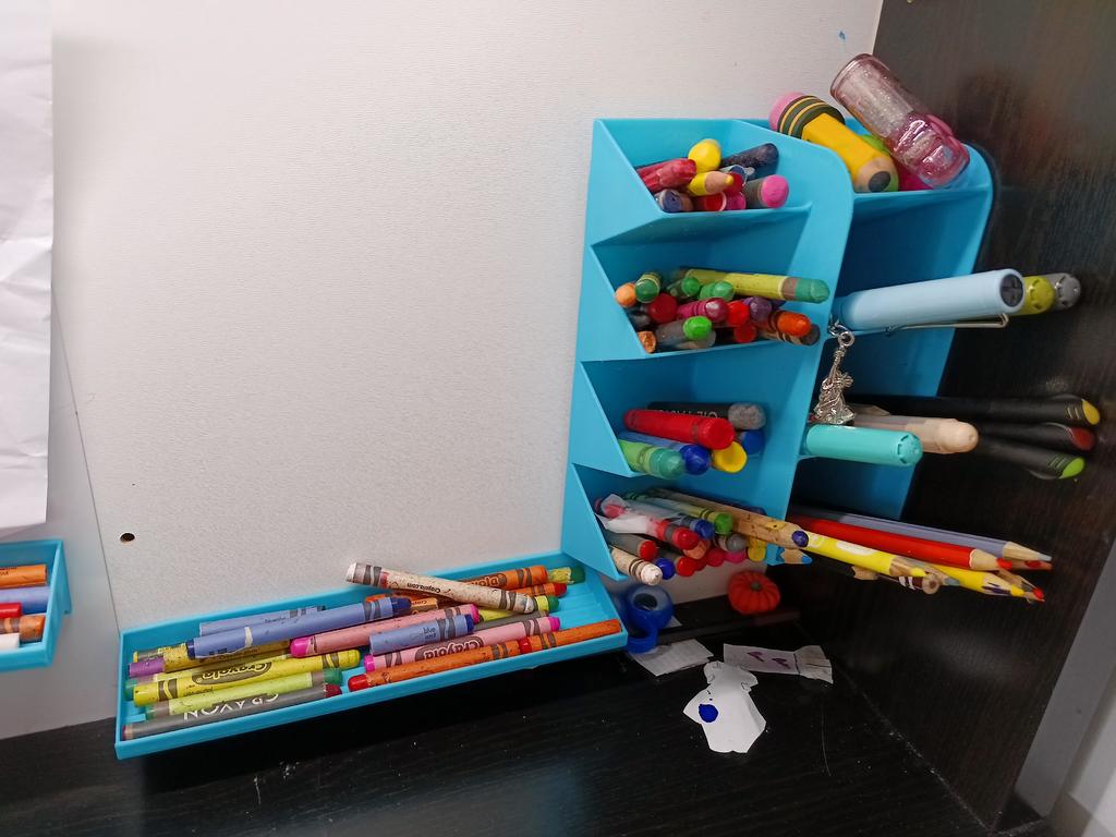 Pen and crayon holder box by telly0050 | Download free STL model ...