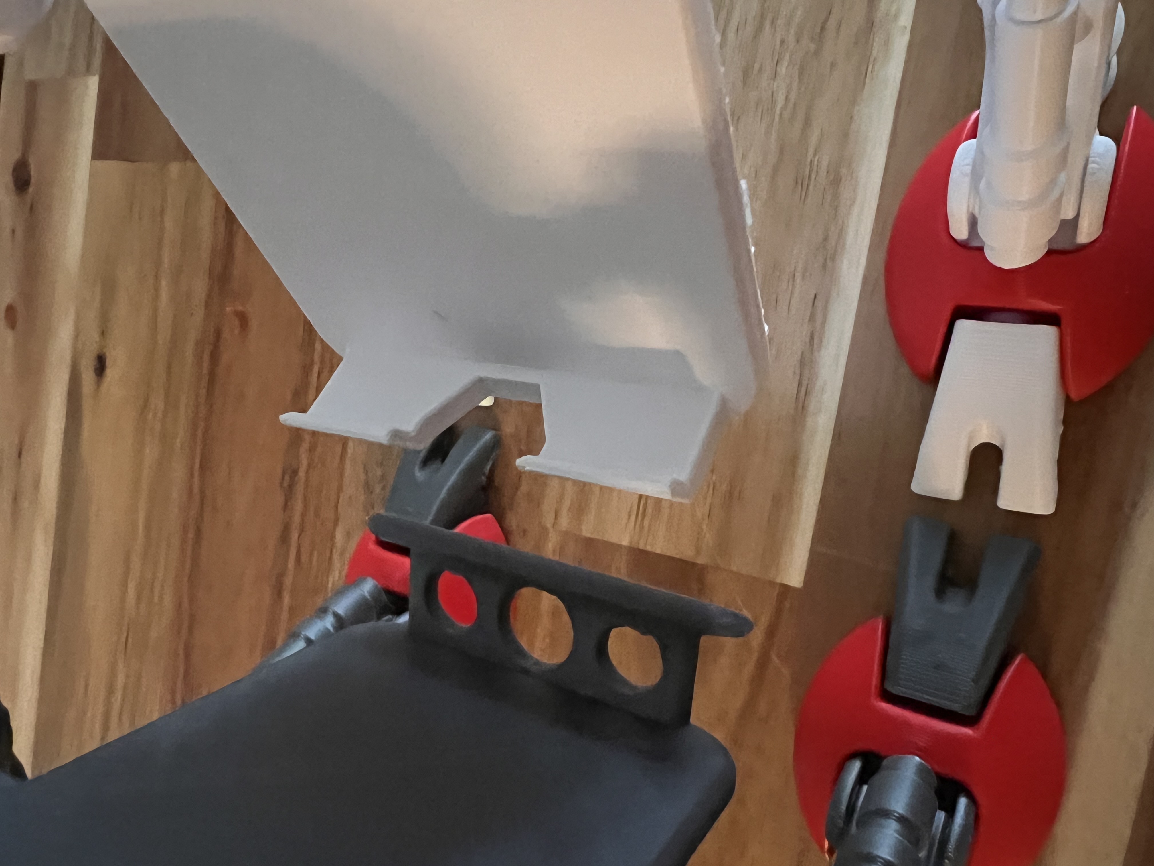 Robot Phone Stand for Magsafe by DutchWorkX3D | Download free STL model ...