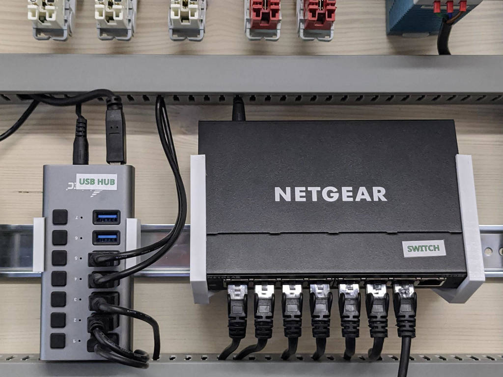 NETGEAR or MikroTik DIN HOLDER by opentux | Download free STL model ...