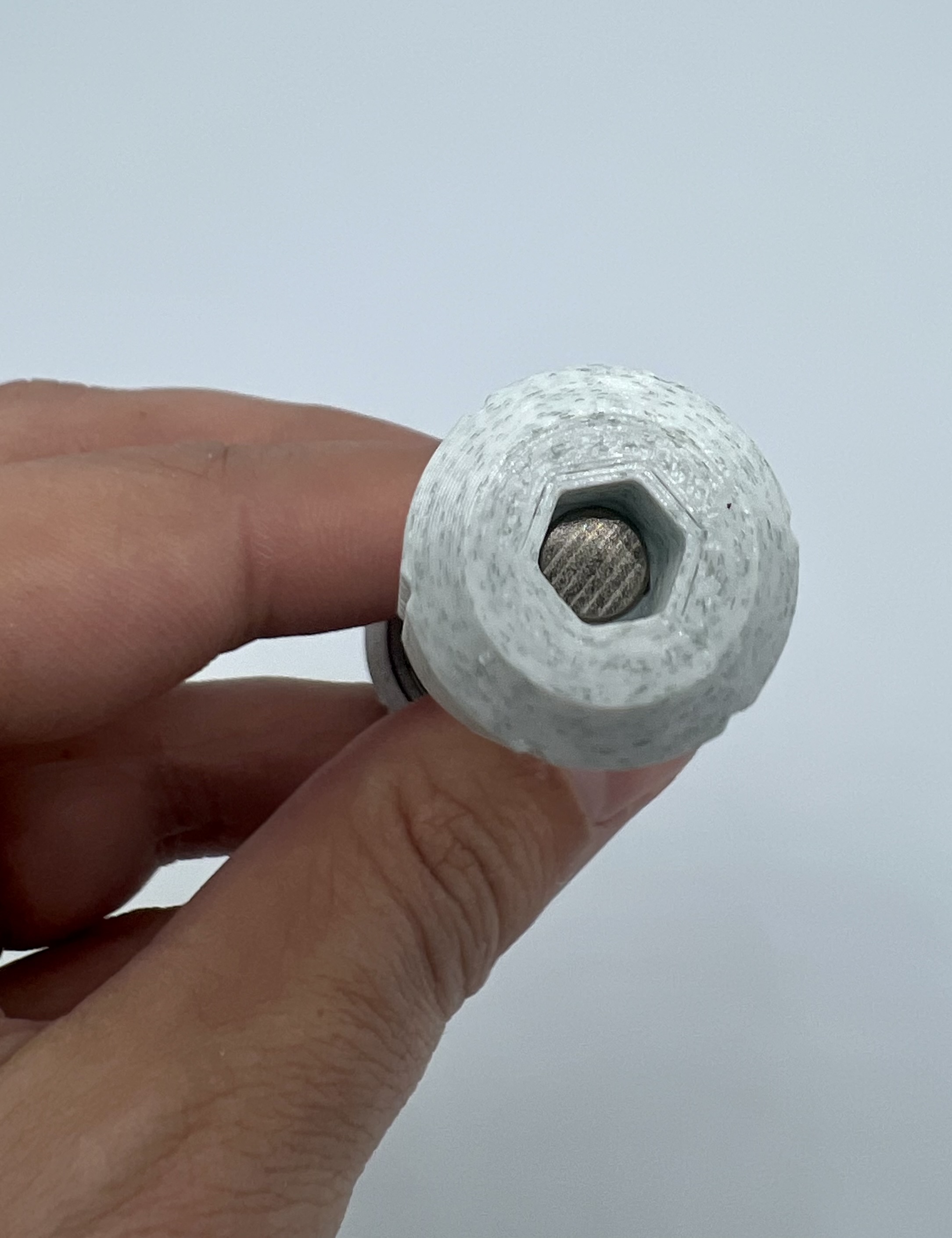 EDC Magnetic Tip Screwdriver with Ball Bearing (6x3mm) by Brian Eusebio ...