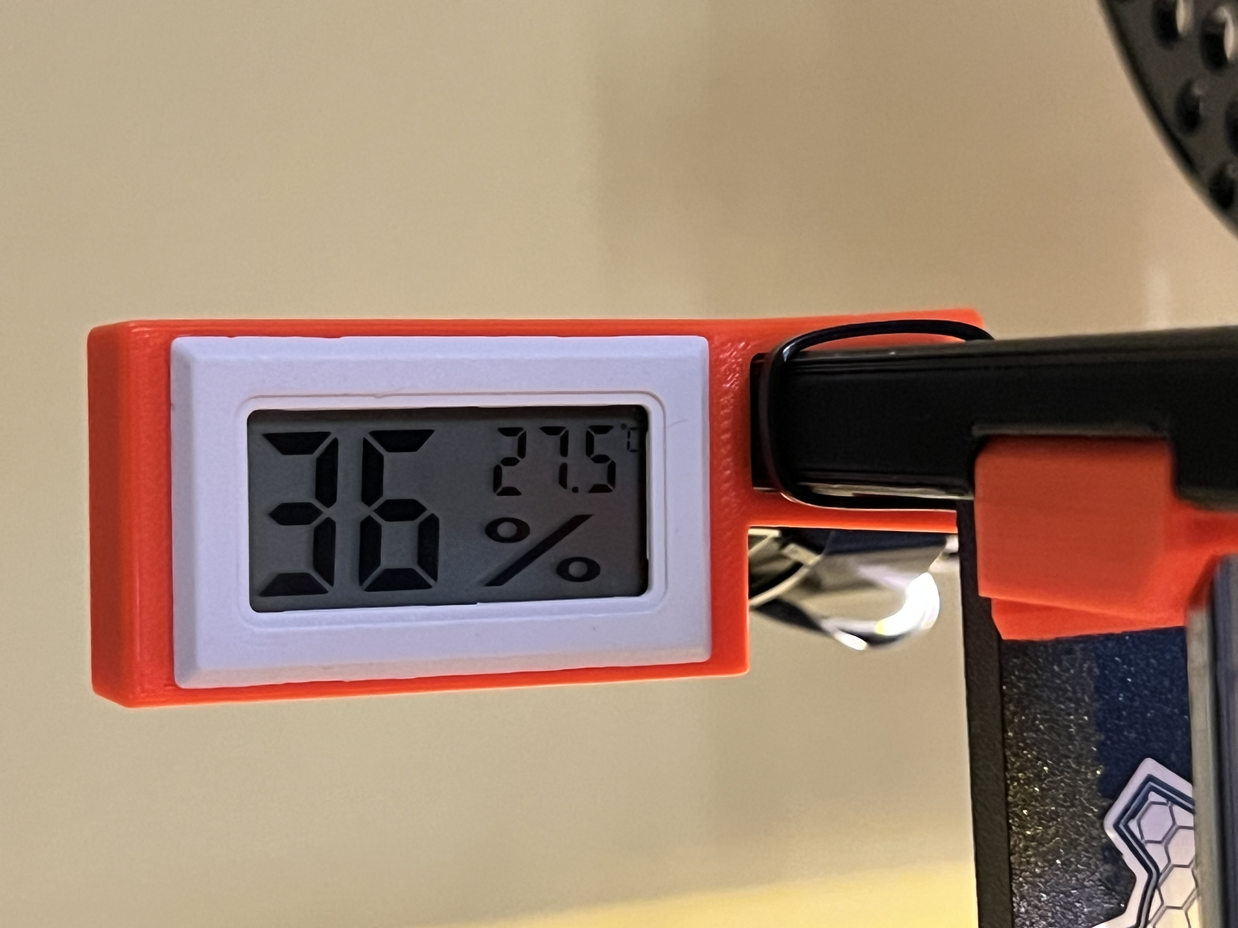 Humidity sensor holder for led bar by nicktodorov | Download free STL ...