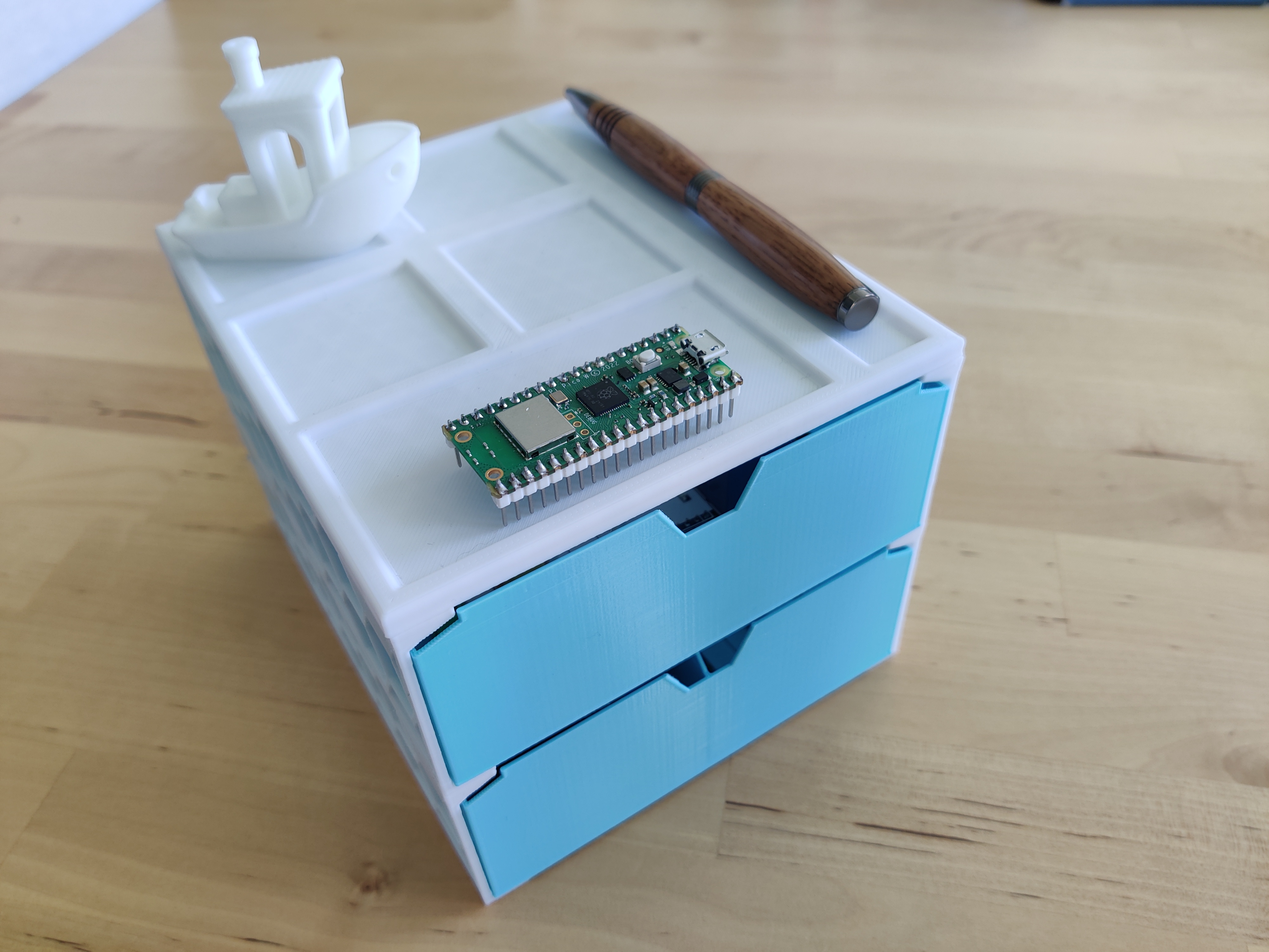 Modular Drawer Honeycomb + support for QUBE 500 by TheMagicUnicorn ...