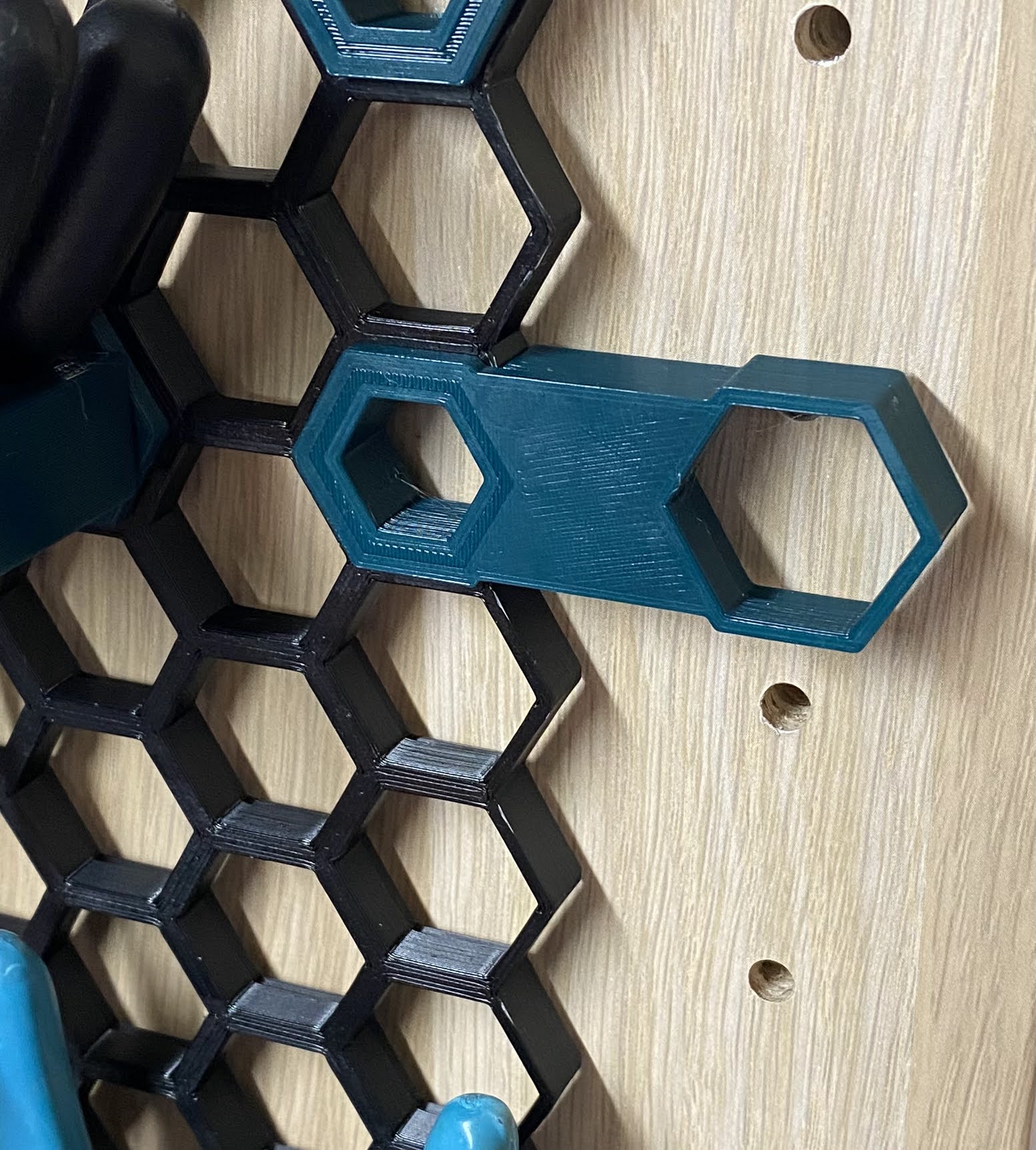 HoneyComb Wall - Single Hex Extender by SquareMesh | Download free STL ...