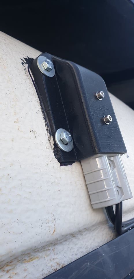 50A Anderson plug Curved mount cover by Kern_Knight | Download free STL ...