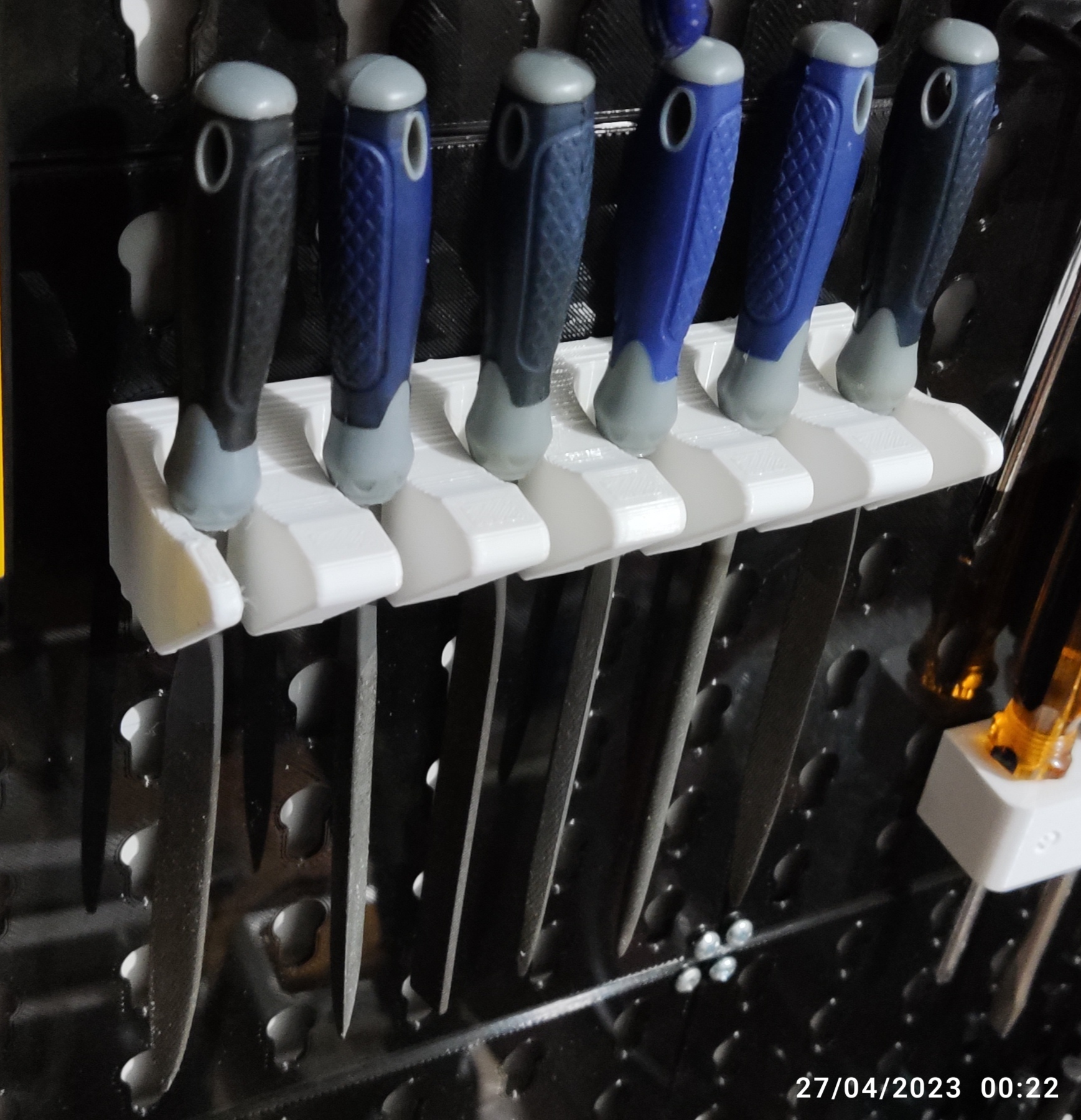 Mini rasp set/screwdriver holder for PegBoard (Remix) by Fábio Gil ...