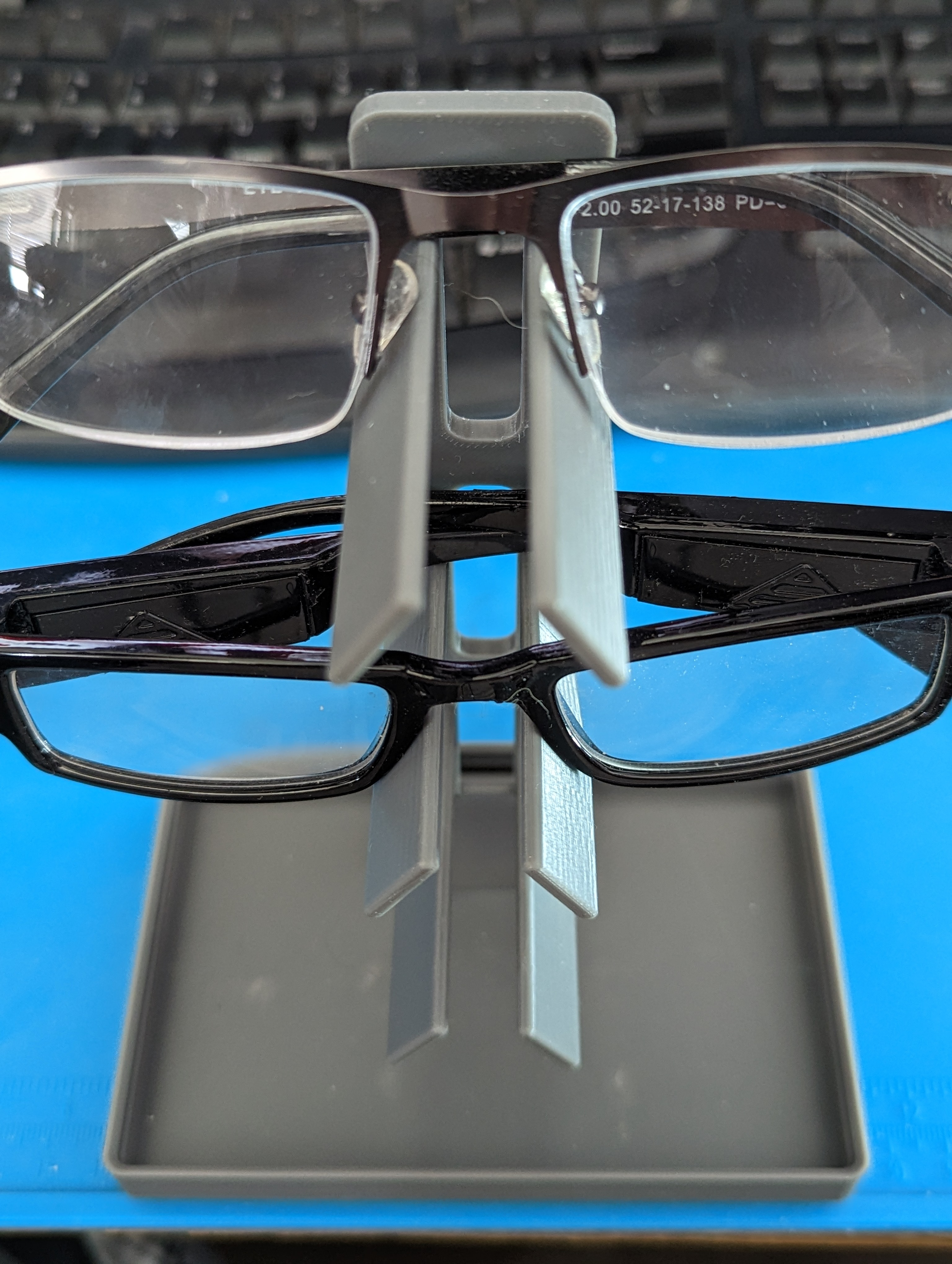 Gridfinity Glasses Stand with Tray (remix v0.1 rlm ) by robo | Download ...