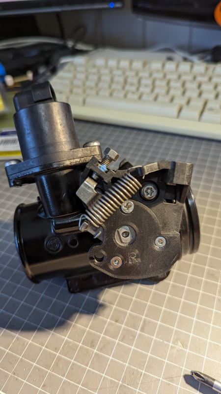 BMW R1200 Throttle Cable Cam Replacement by DD_Bris | Download free STL ...