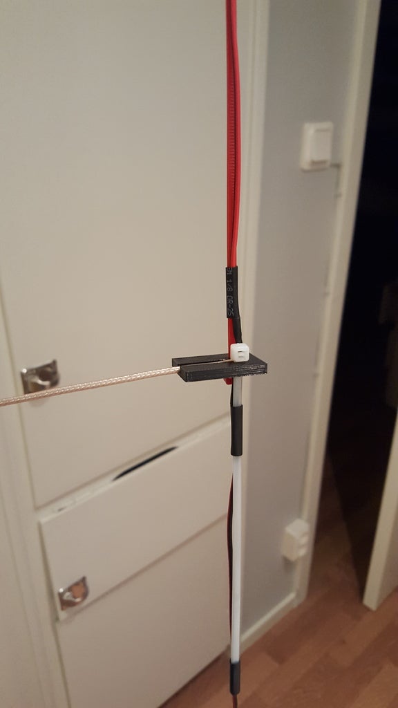Dipole antenna wing mount by PeterLandin | Download free STL model ...