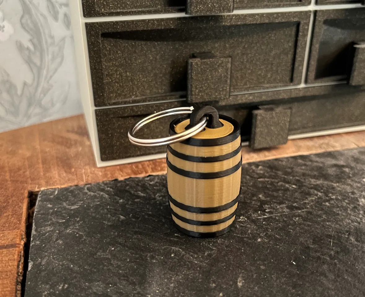 Whisky barrel keychain container by r3l471v157 | Download free STL ...