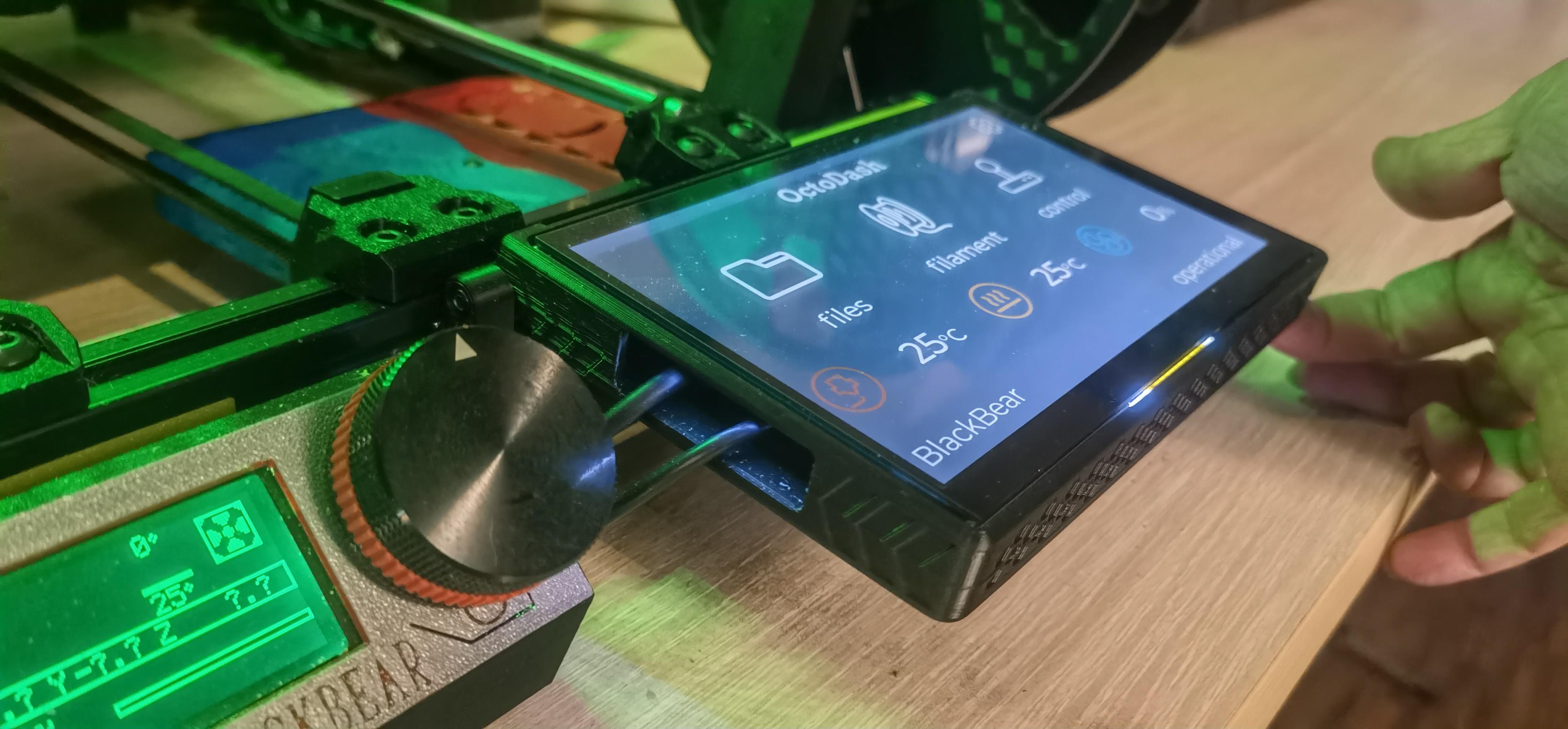 7 inch touch screen mount by Joshua Young | Download free STL model ...