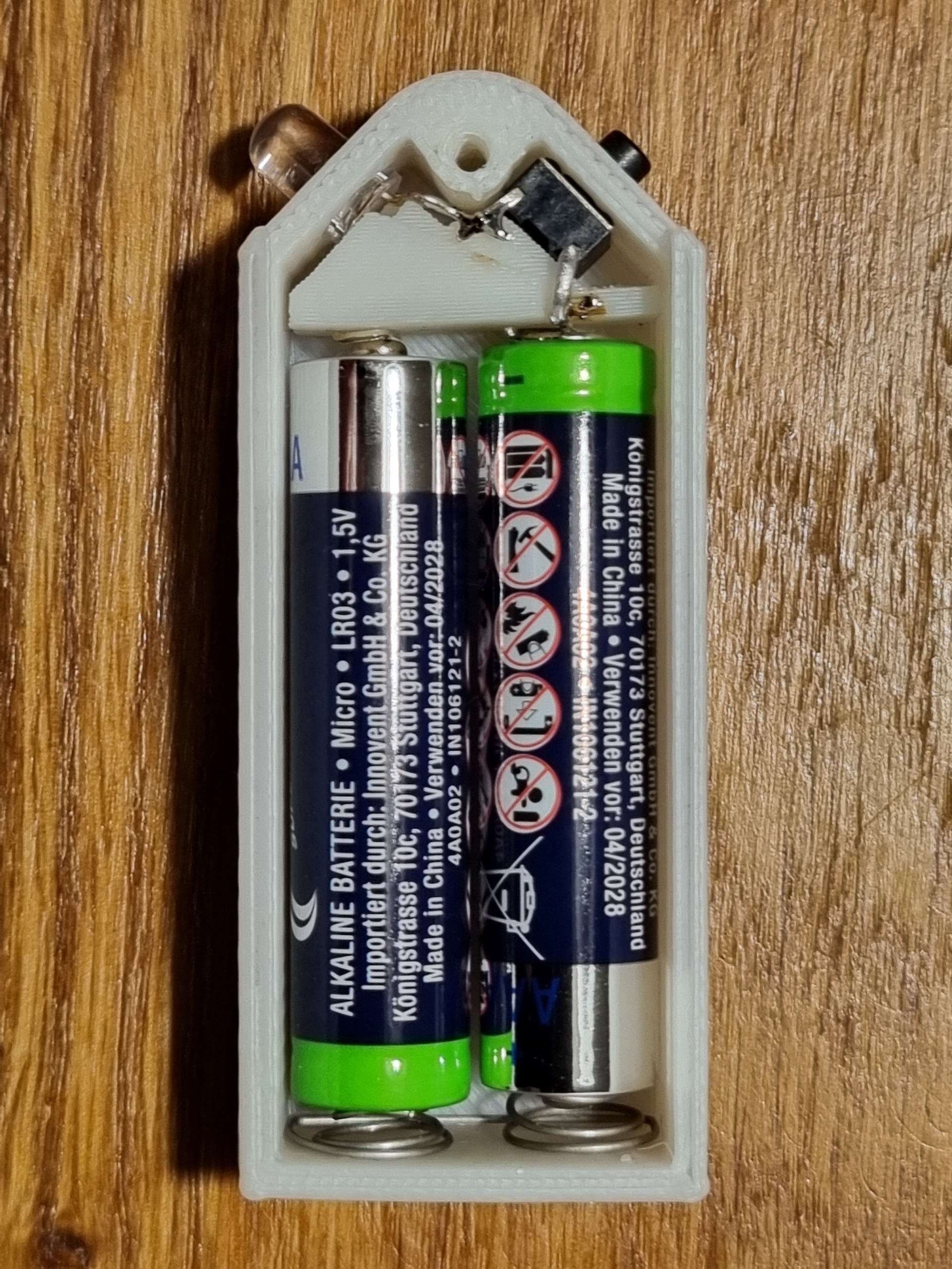 LED Lamp for AAA-Batteries by Nils | Download free STL model ...