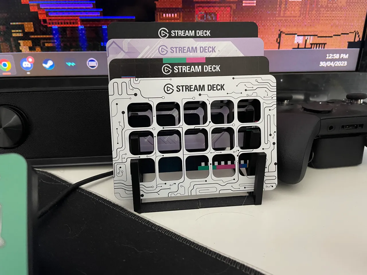 Stream deck MK2 face plate stand/holder by Bluefredcow01 | Download ...