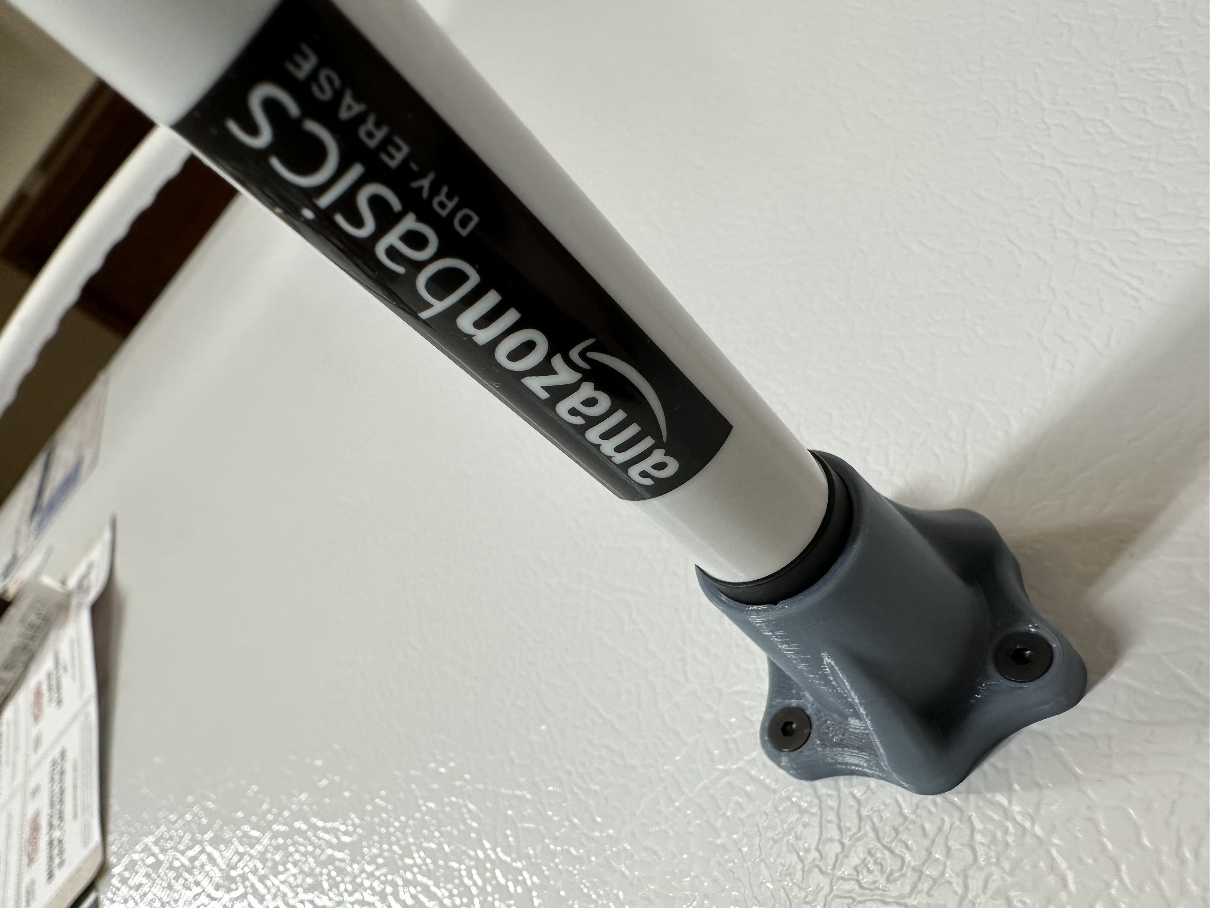 Magnetic Dry-Erase Marker Holder by thinkhatch | Download free STL ...
