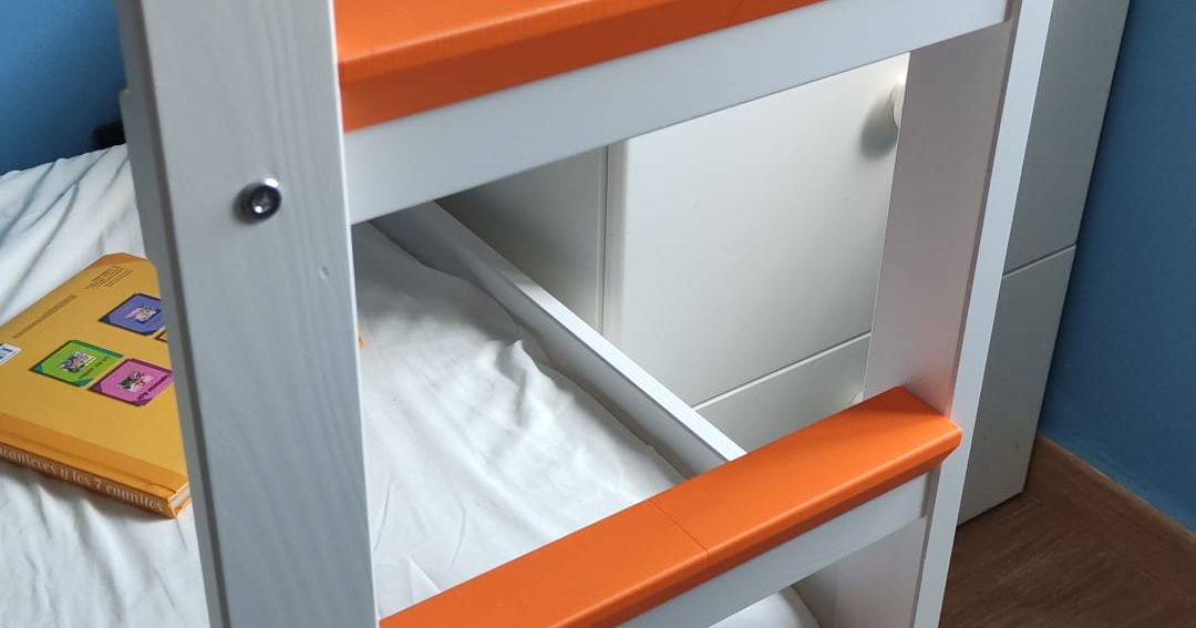 Peldaño litera IKEA MYDAL BUNK stairs by Marco Parraga Delgado ...