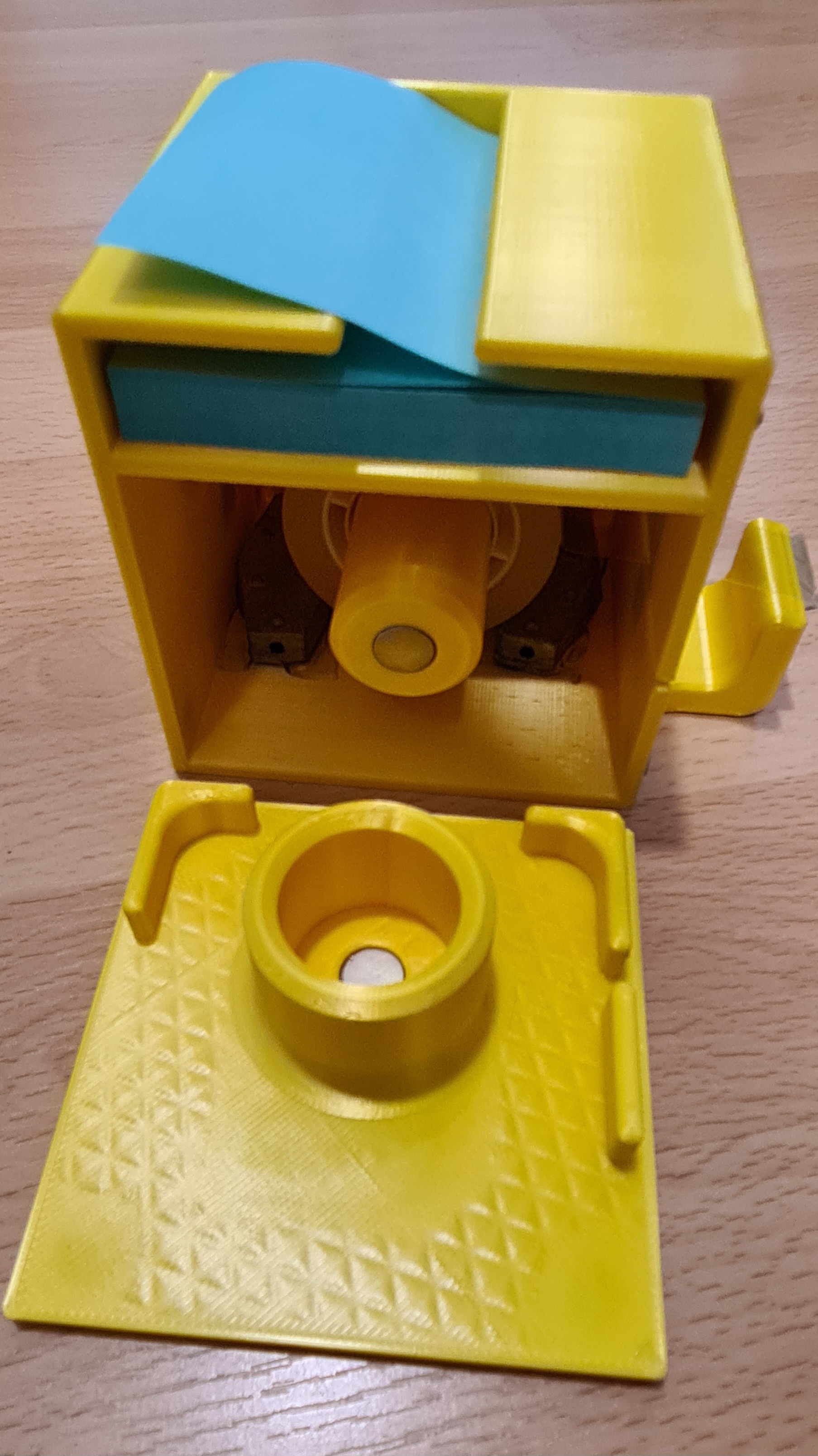 Mario Coin Block - Scotch and Z-Note Dispenser by Dani | Download free ...