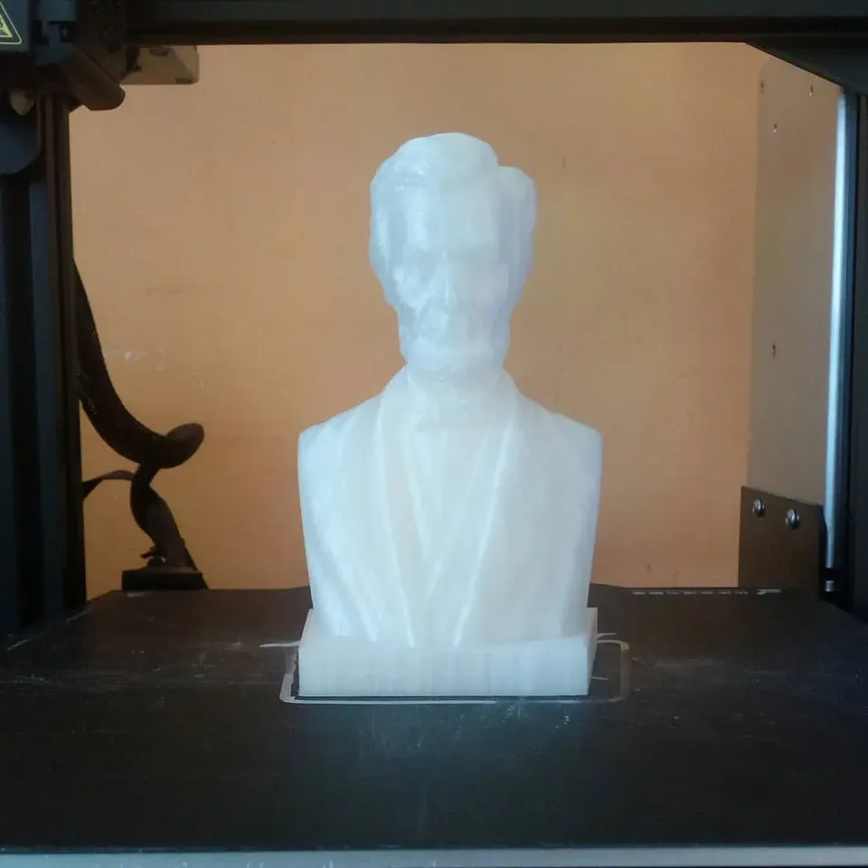 Abraham Lincoln Bust by razgvo.cz | Download free STL model ...
