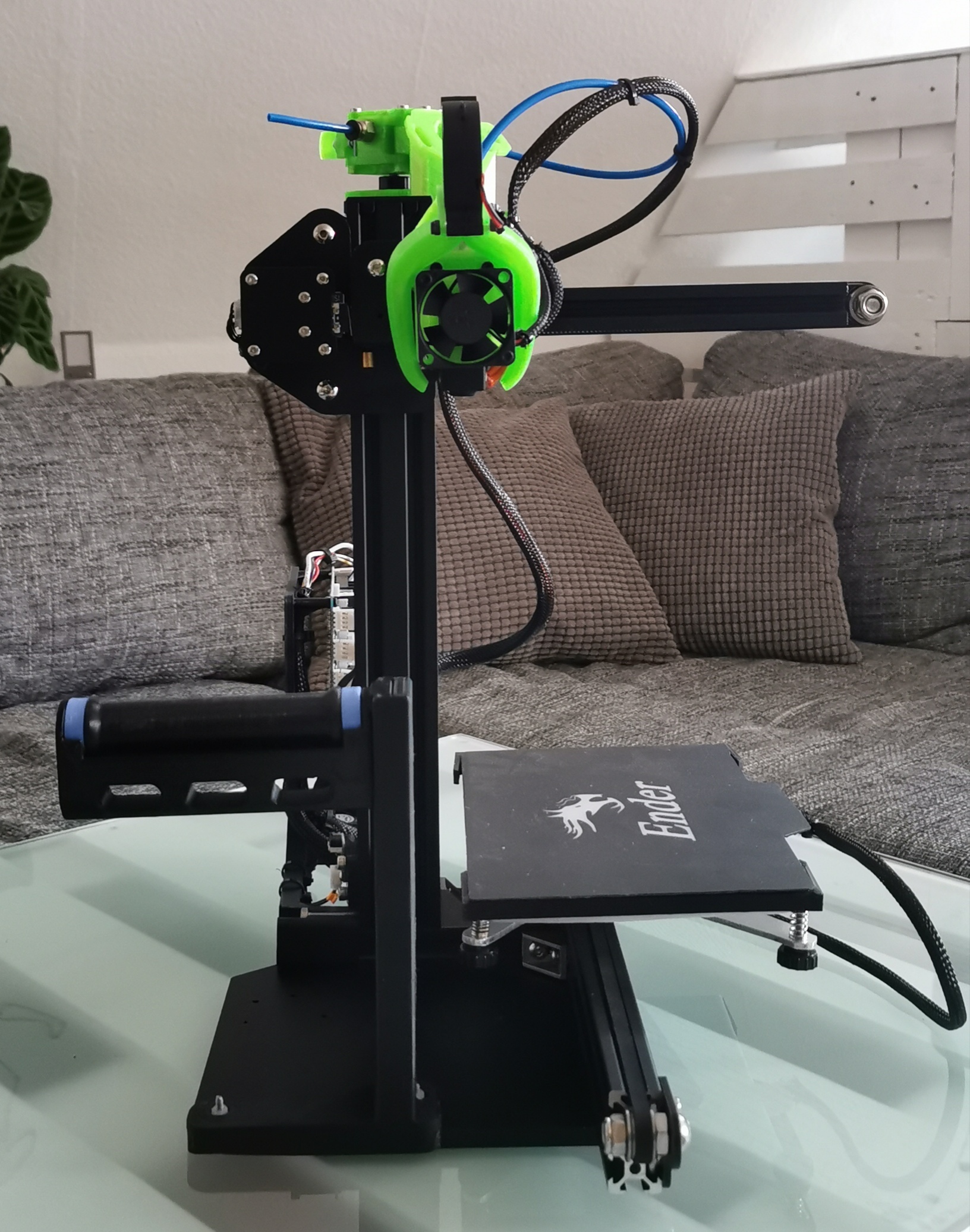 Creality Ender 2 ReBoot - a slight overhaul with 161% more buildvolume ...