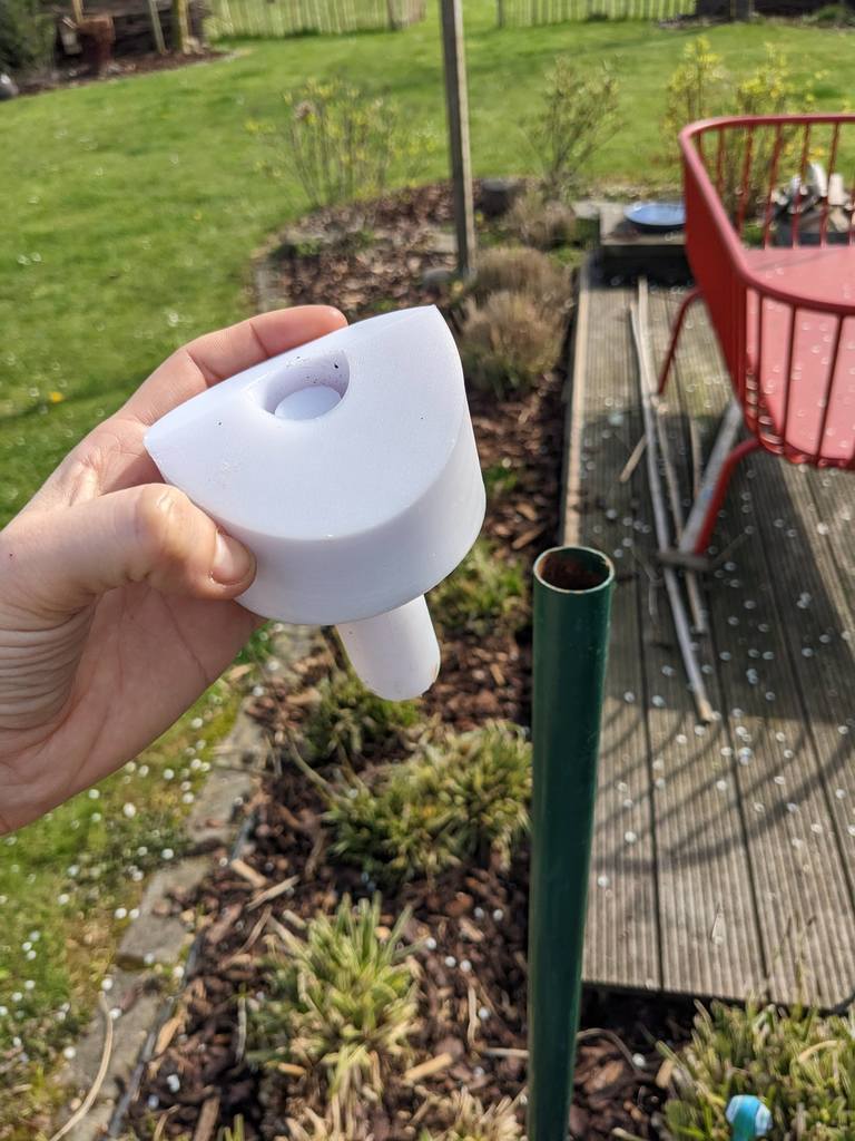 Bird silo Pole mount adapter (32mm Ø) by Miss-Art3mis | Download free ...