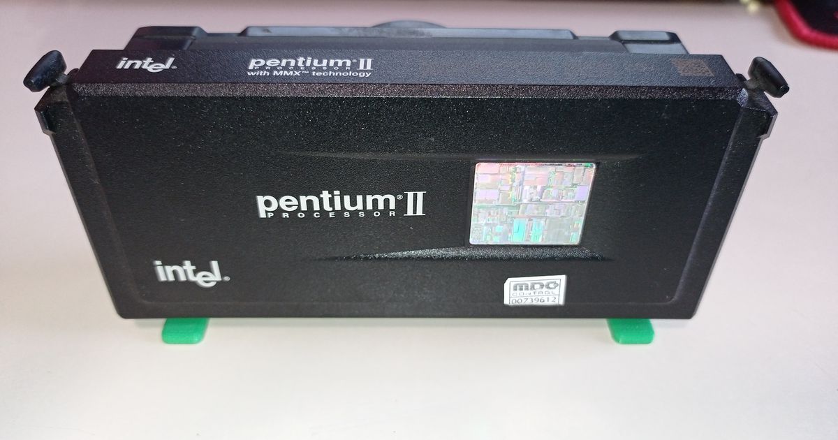Intel Pentium 2 display stand by Žan Rudolf | Download free STL model ...