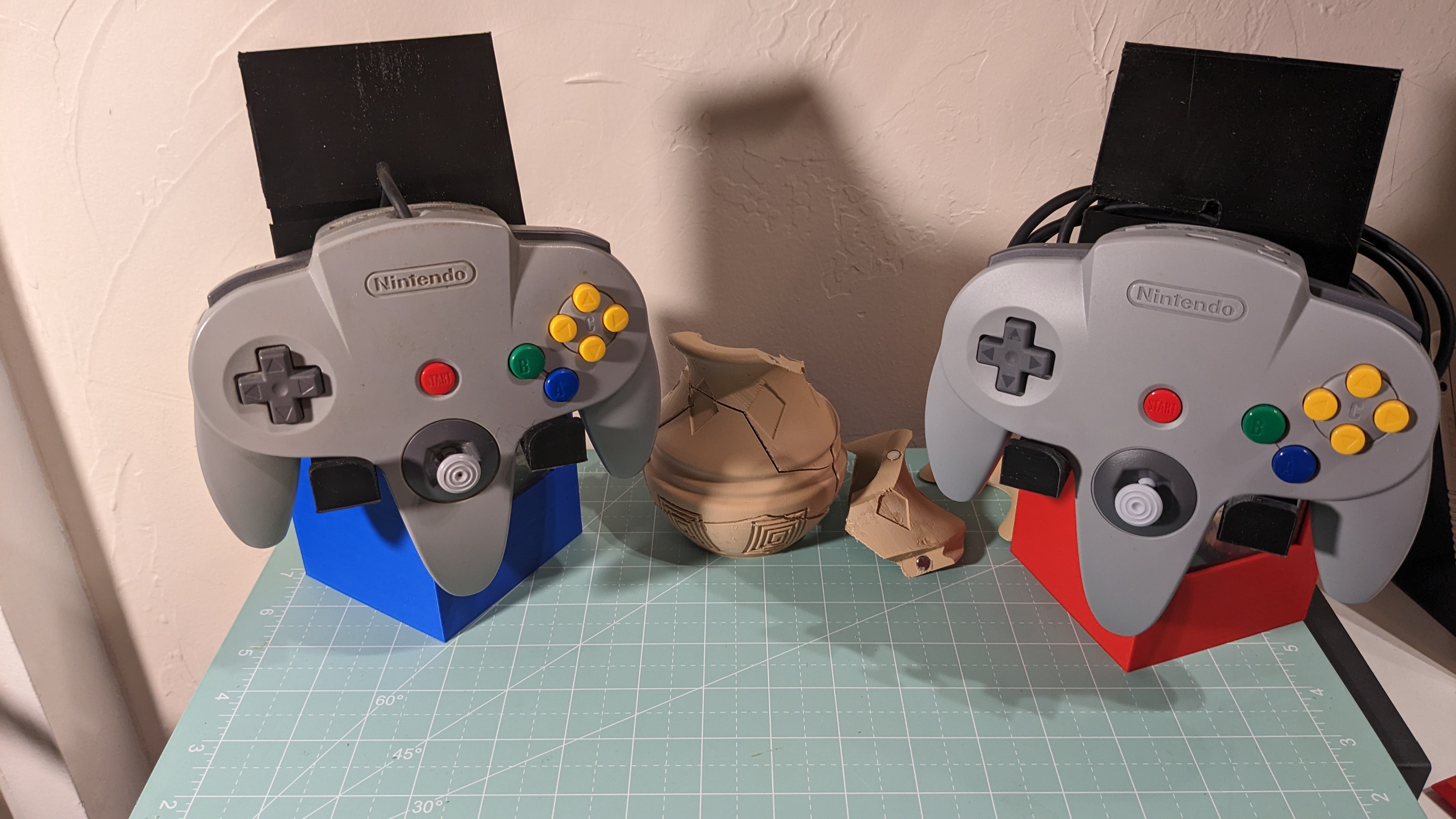 N64 (plus N64-Boomerang) Controller Display Shelf by masterHman ...