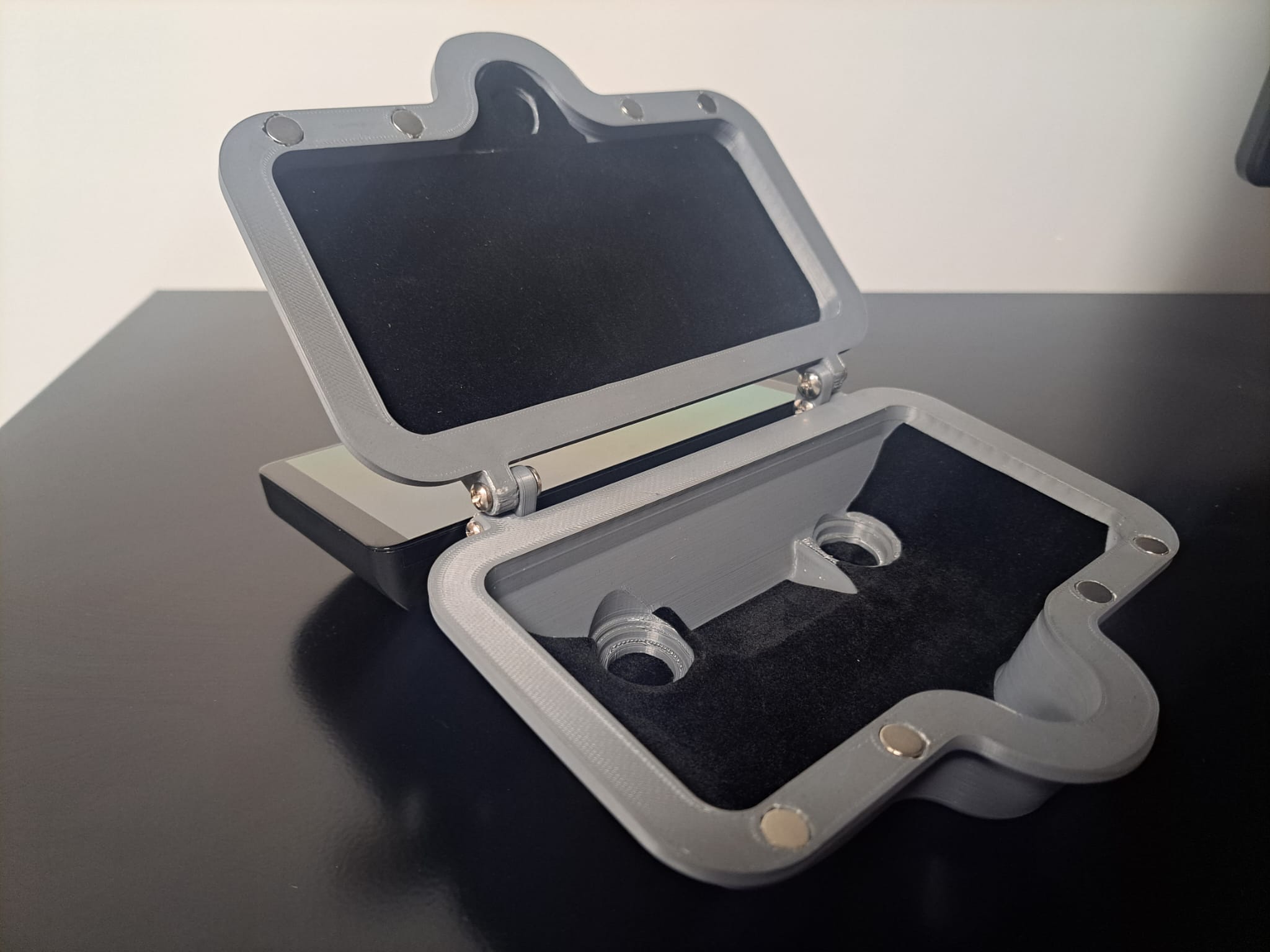 Comma 3 Carrying Case by likeablebump | Download free STL model ...