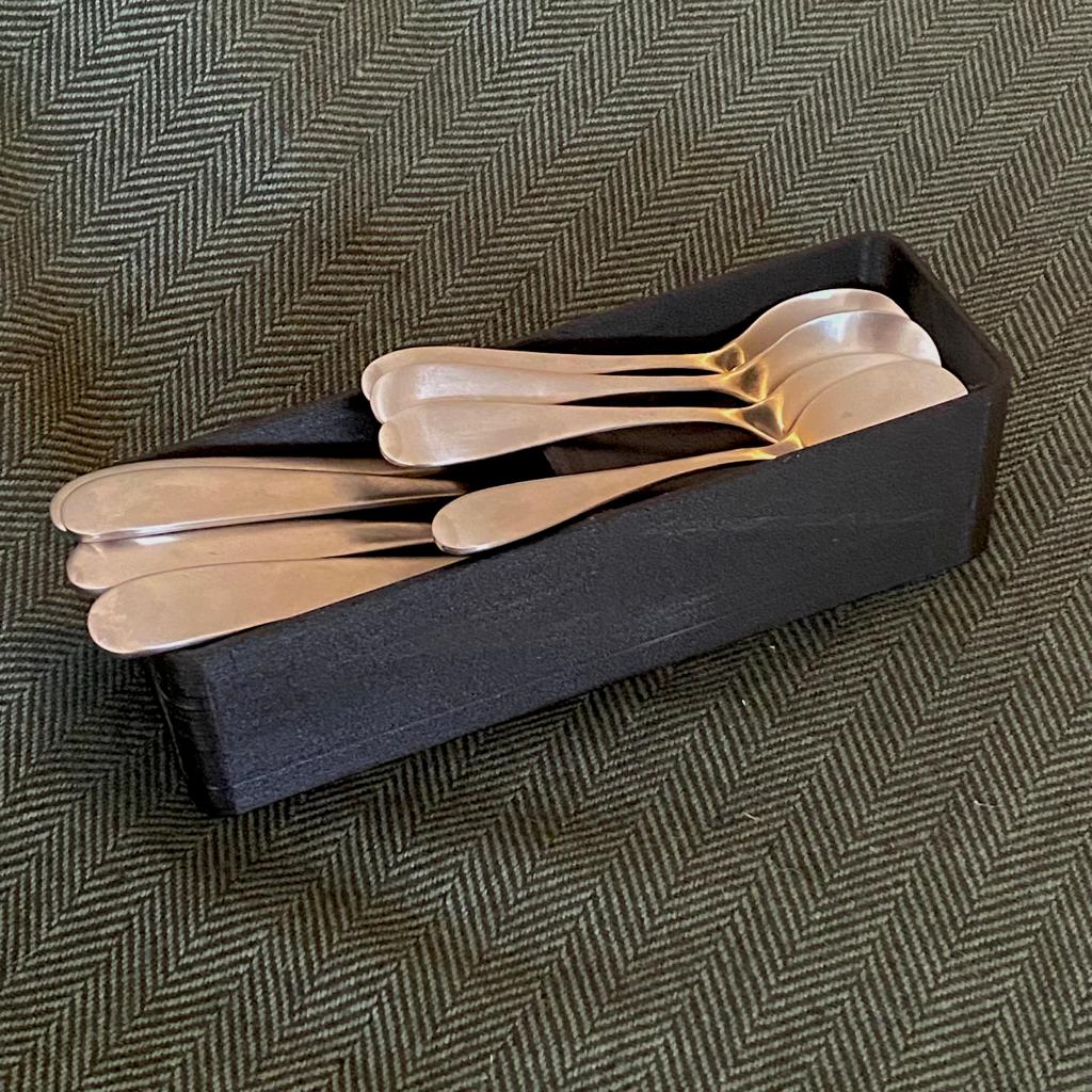 Compact Silverware Drawer/Tray by refinere | Download free STL model ...
