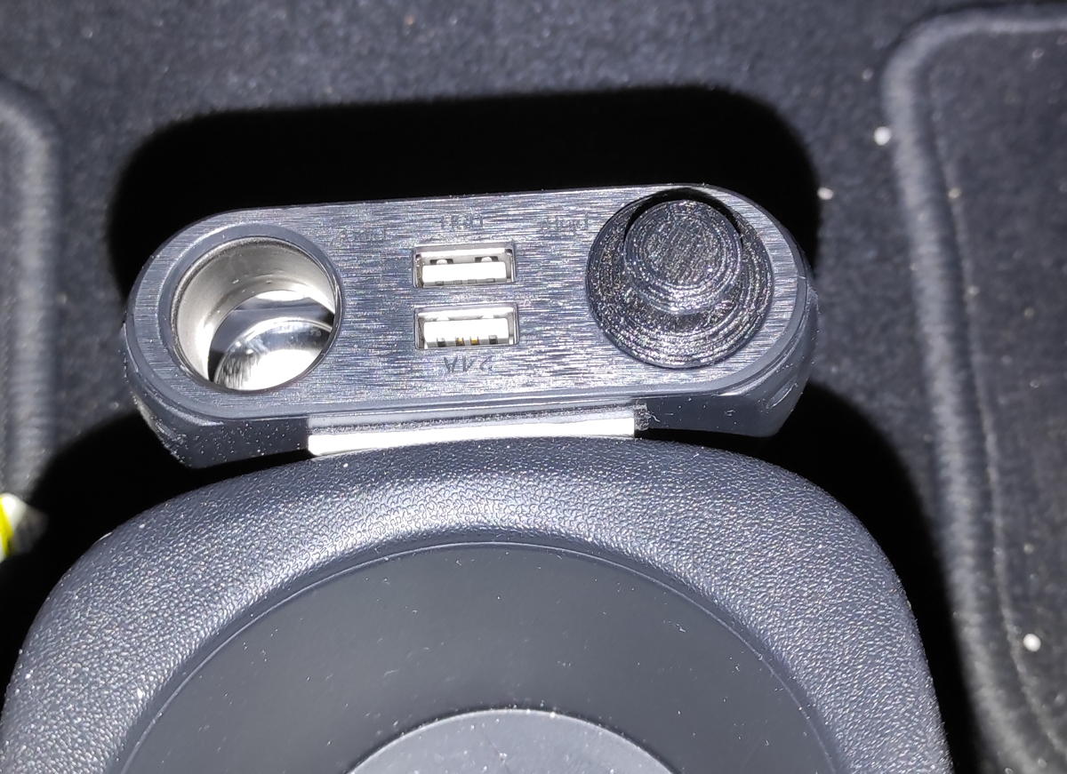 Protection Cap for 12V Car Sockets by OSXtraveller | Download free STL ...