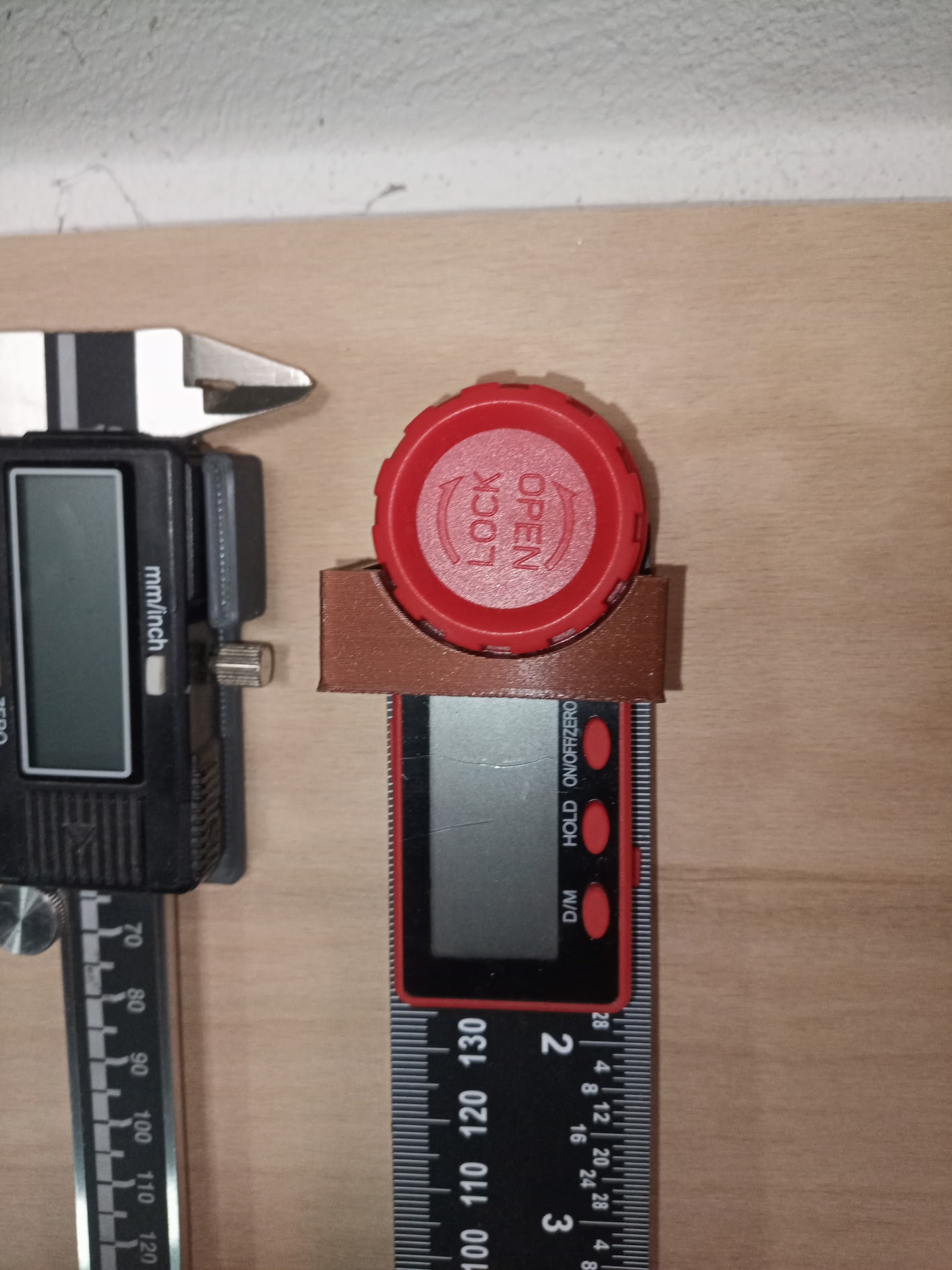 Digital protractor holder by PaŠe | Download free STL model ...