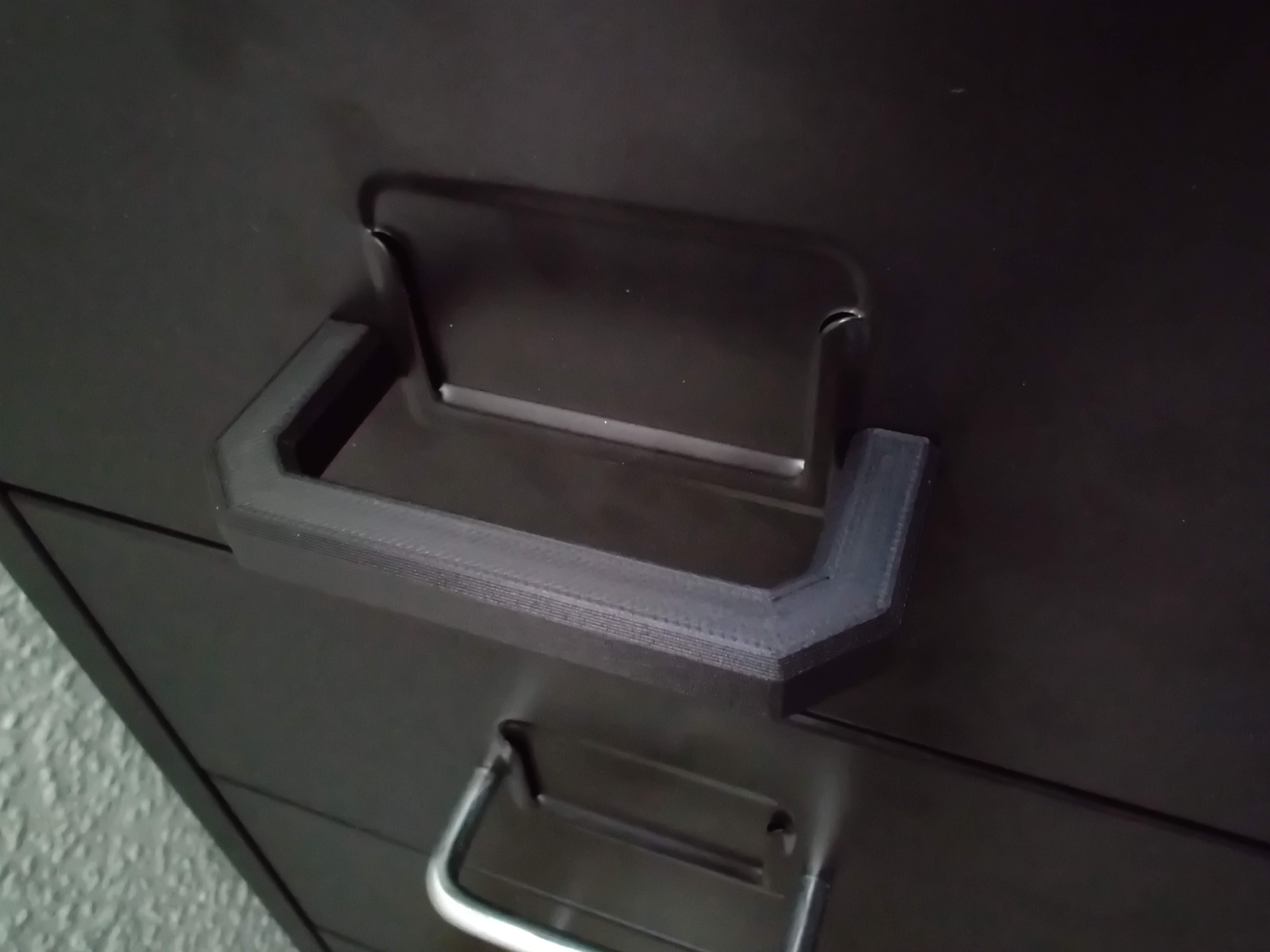 Helmer Drawer Handle for threaded inserts by D1ngsbums | Download free ...