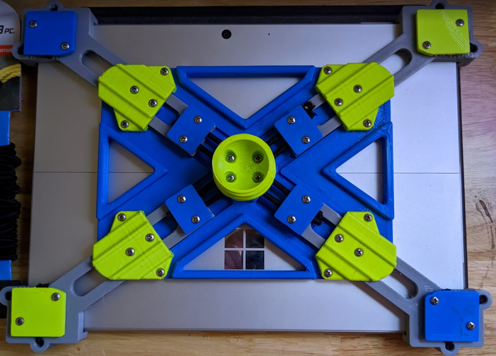 Microsoft Surface Pro 9 Mount par jbaekey | Téléchargez gratuitement un ...