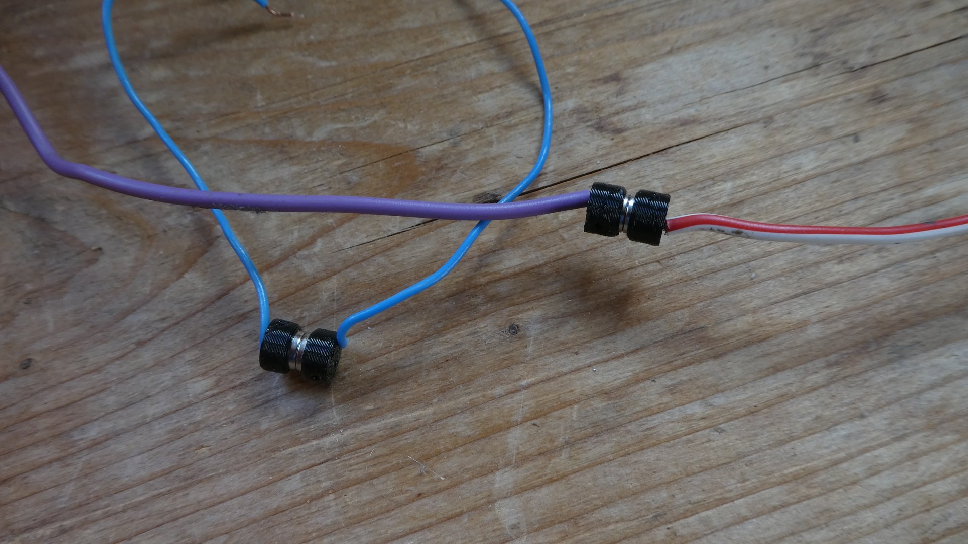 Parametric magnetic wire connector (FreeCAD) by Tol | Download free STL ...