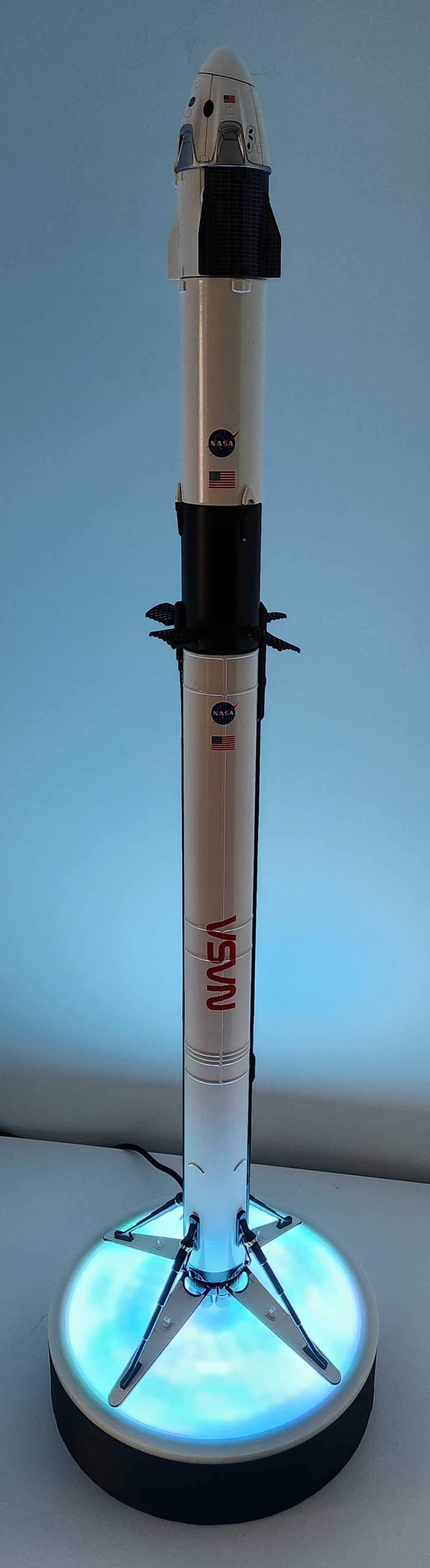 Falcon 9 LED Landing Pad by markus | Download free STL model ...