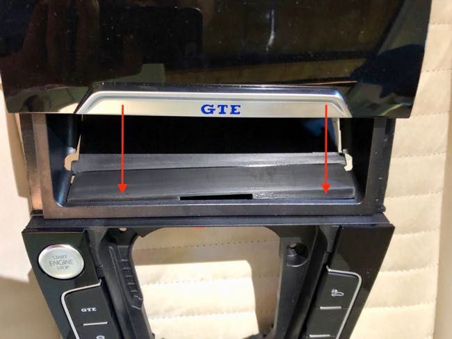 VW Volkswagen Passat B8 phone tray with rotated USB port by Jones ...