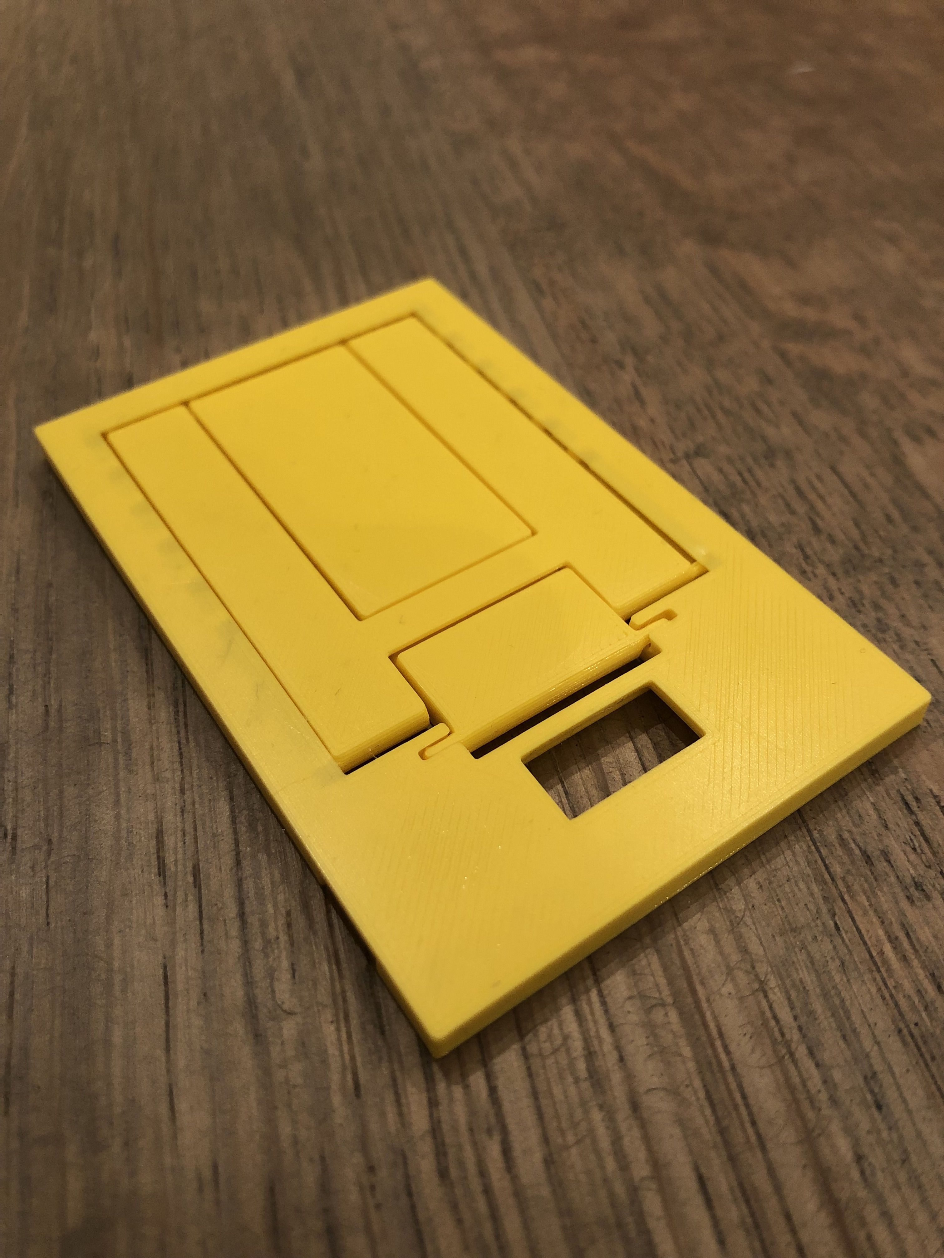 Mobile Phone Stand: Compact, Foldable, Print-in-Place by seaweedcookie ...