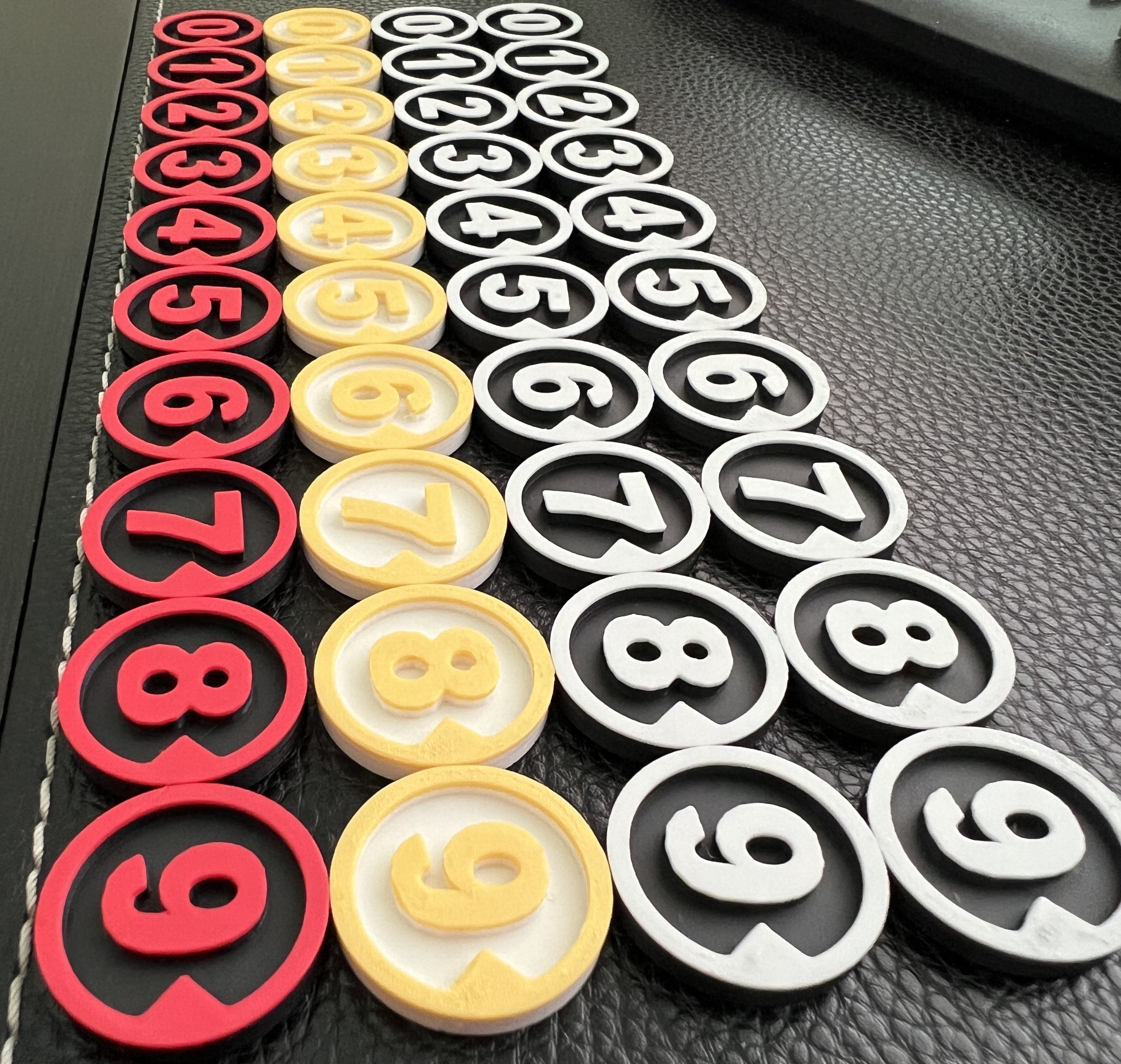 Minimalist Tabletop 25mm Tokens, Condition rings, and Organizers by Sam ...