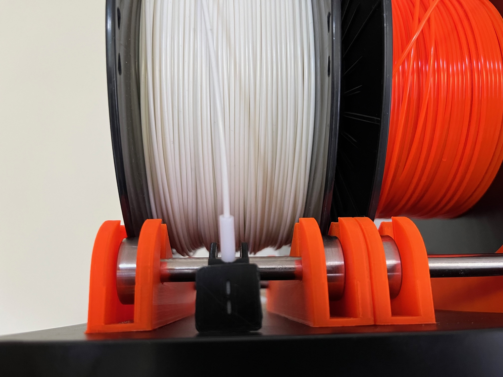 USR - Universal Spool Rail MK1 (e.g. for IKEA LACK) incl. filament ...