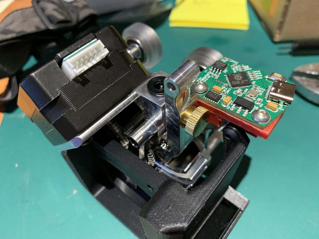 KUSBA Mount for Micro Swiss NG Extruder by Koops | Download free STL ...