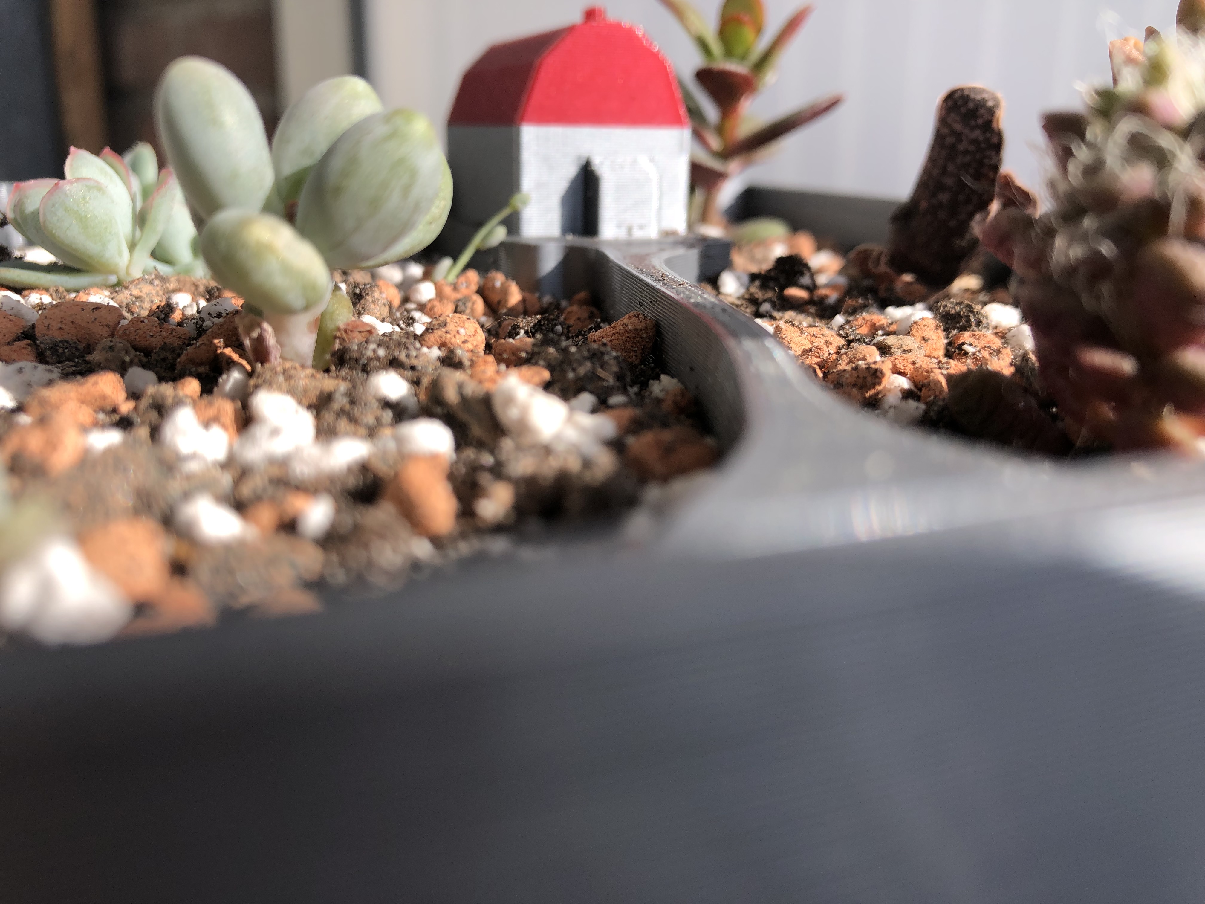 Plantpot with a little farmhouse by Kat | Download free STL model ...