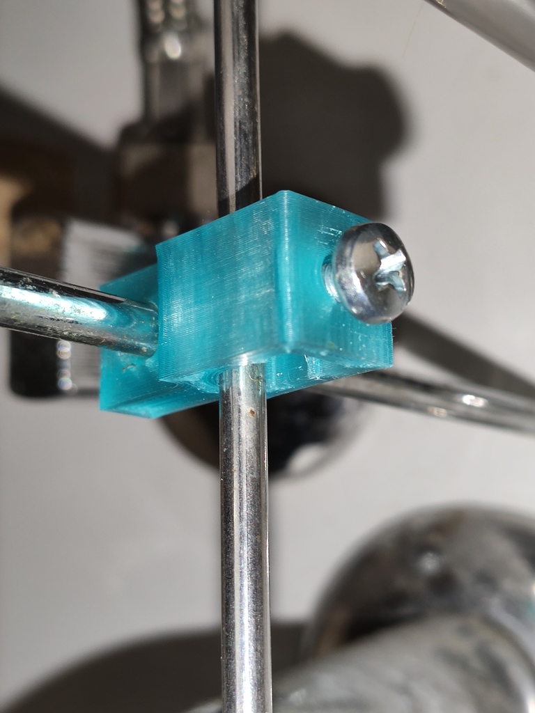 Clip for connecting pivot rod with lift-up rod by RostaP | Download ...