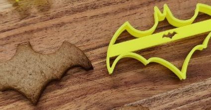 Batman logo cookie cutter von ReedTiger | Kostenloses STL-Modell ...