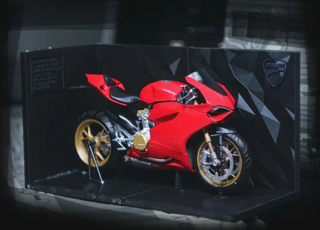 Display "box" for Ducati by Michael Doe | Download free STL model ...